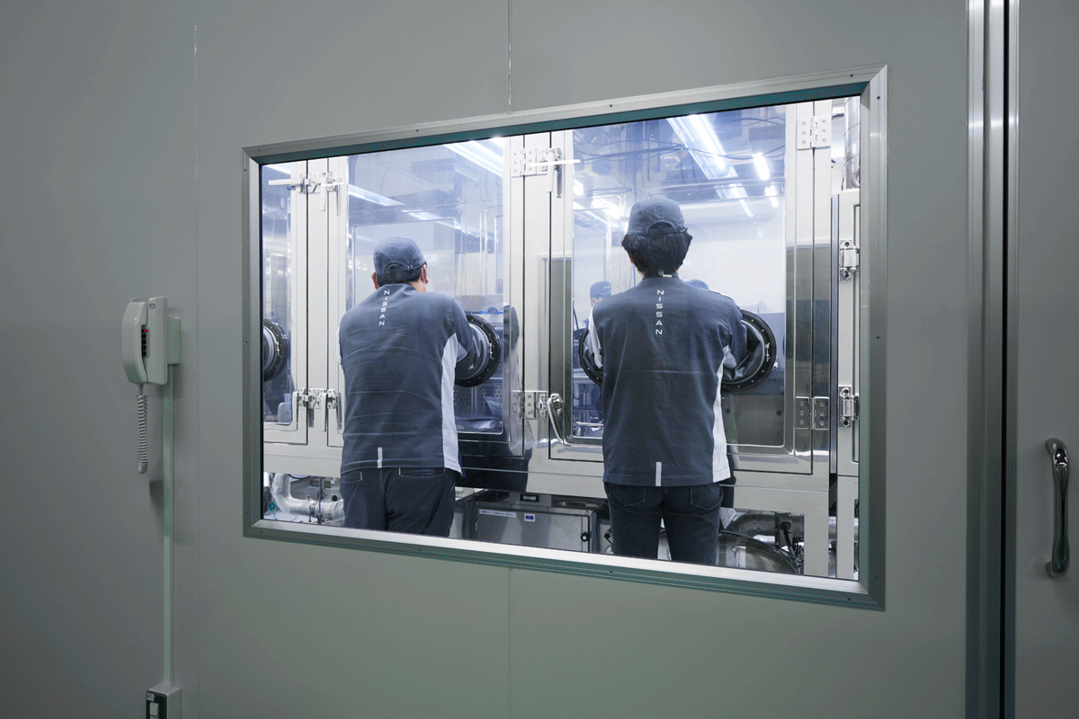 Nissan says it is overcoming solid-state EV battery challenges ...