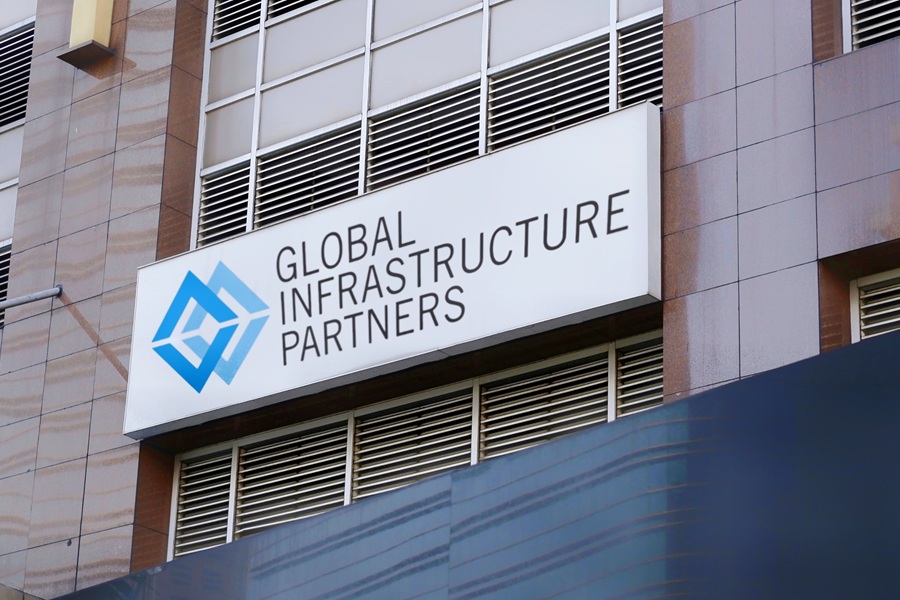 Aramco Inks $11B Midstream Deal with Global Infrastructure Partners ...