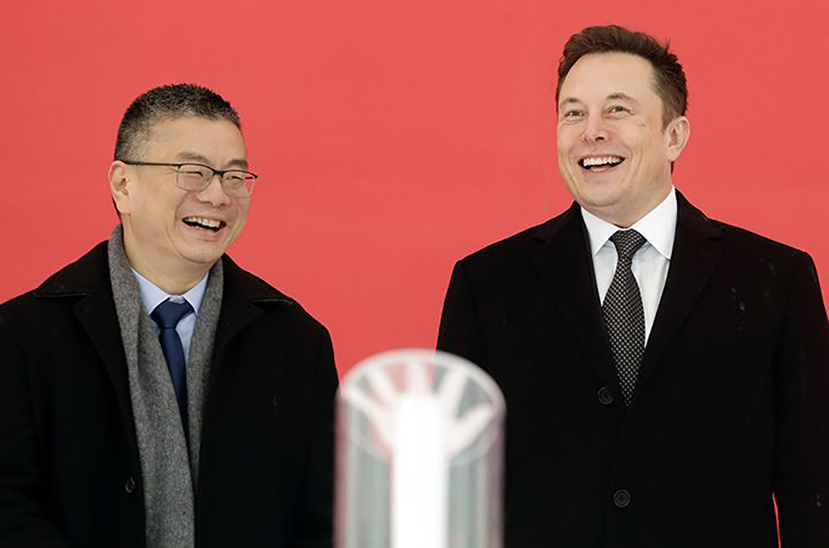 Tesla loses exec who helped lead China expansion - Automotive News