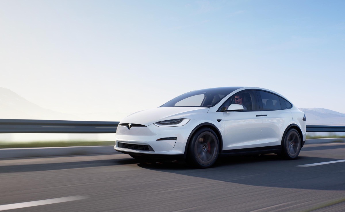 Tesla Model X price cut in Canada - Automotive News