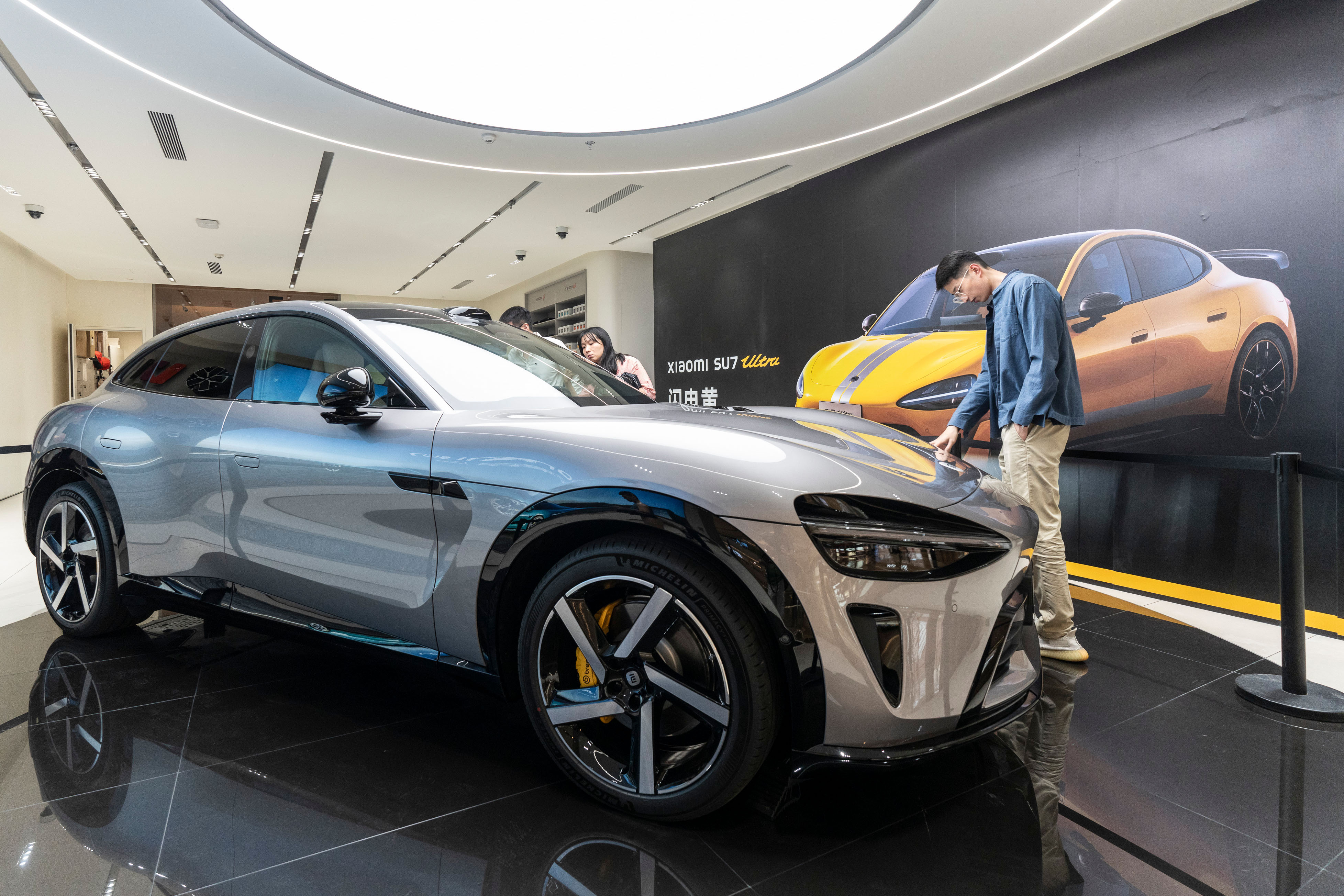 Automakers slash China prices again - Automotive News