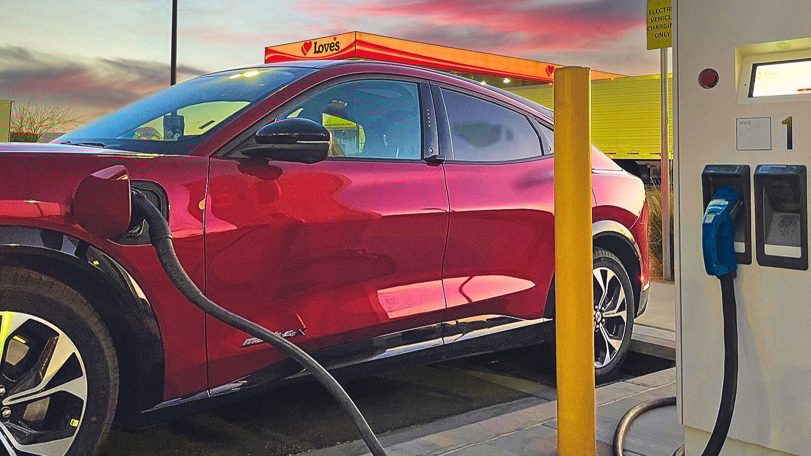 U.S. EV charging infrastructure will expand under Trump - Automotive News