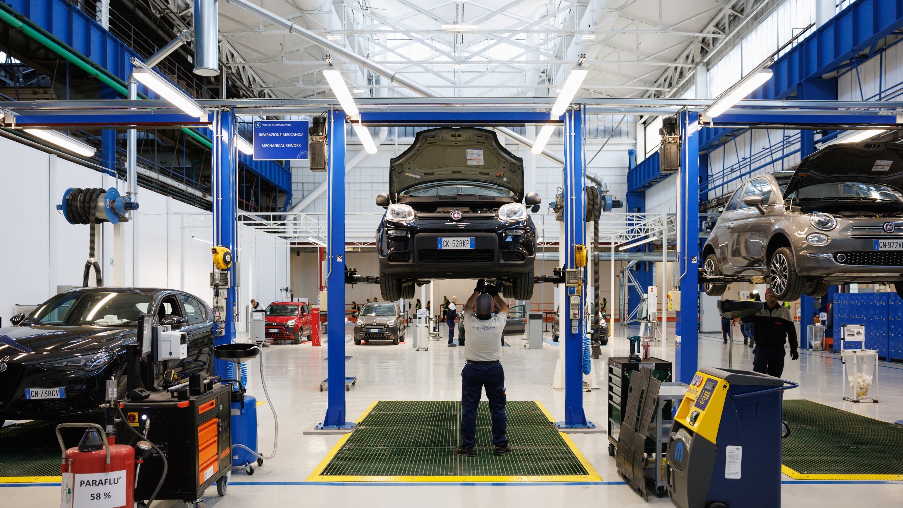 Stellantis production falls 40% in Italy as EV demand wanes