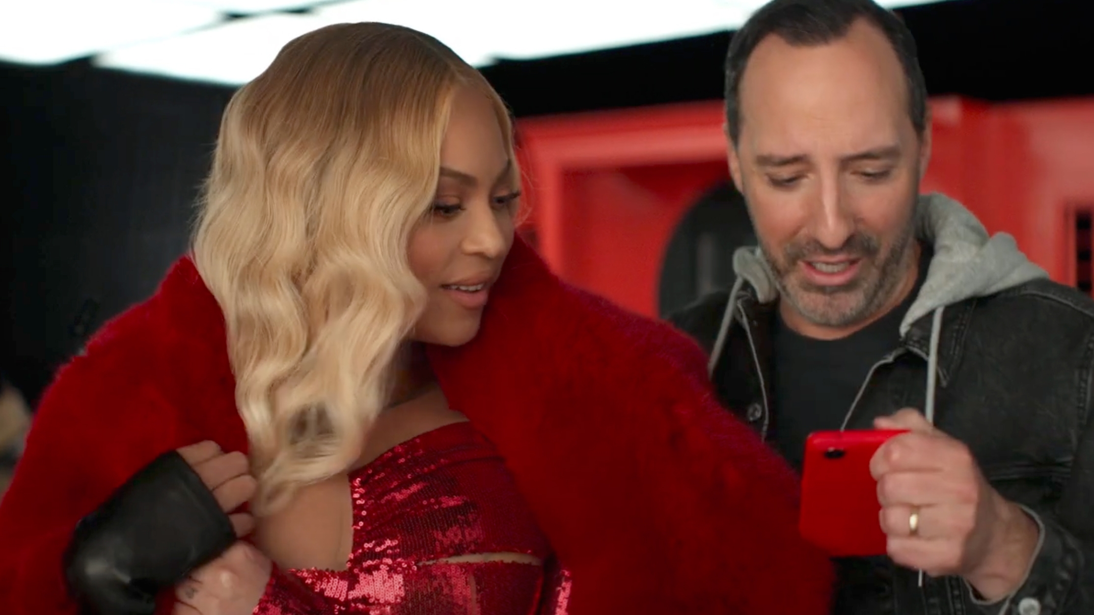 Watch Verizon’s Beyoncé Super Bowl ad - Ad Age