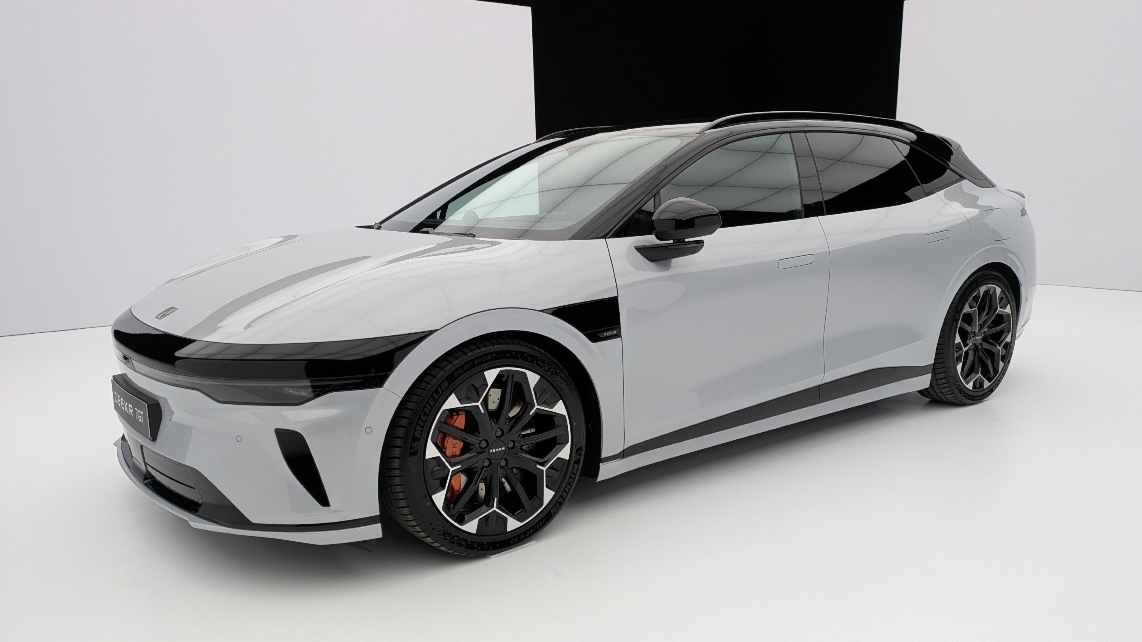 Zeekr 7GT shooting brake expands Geely brand's European lineup ...