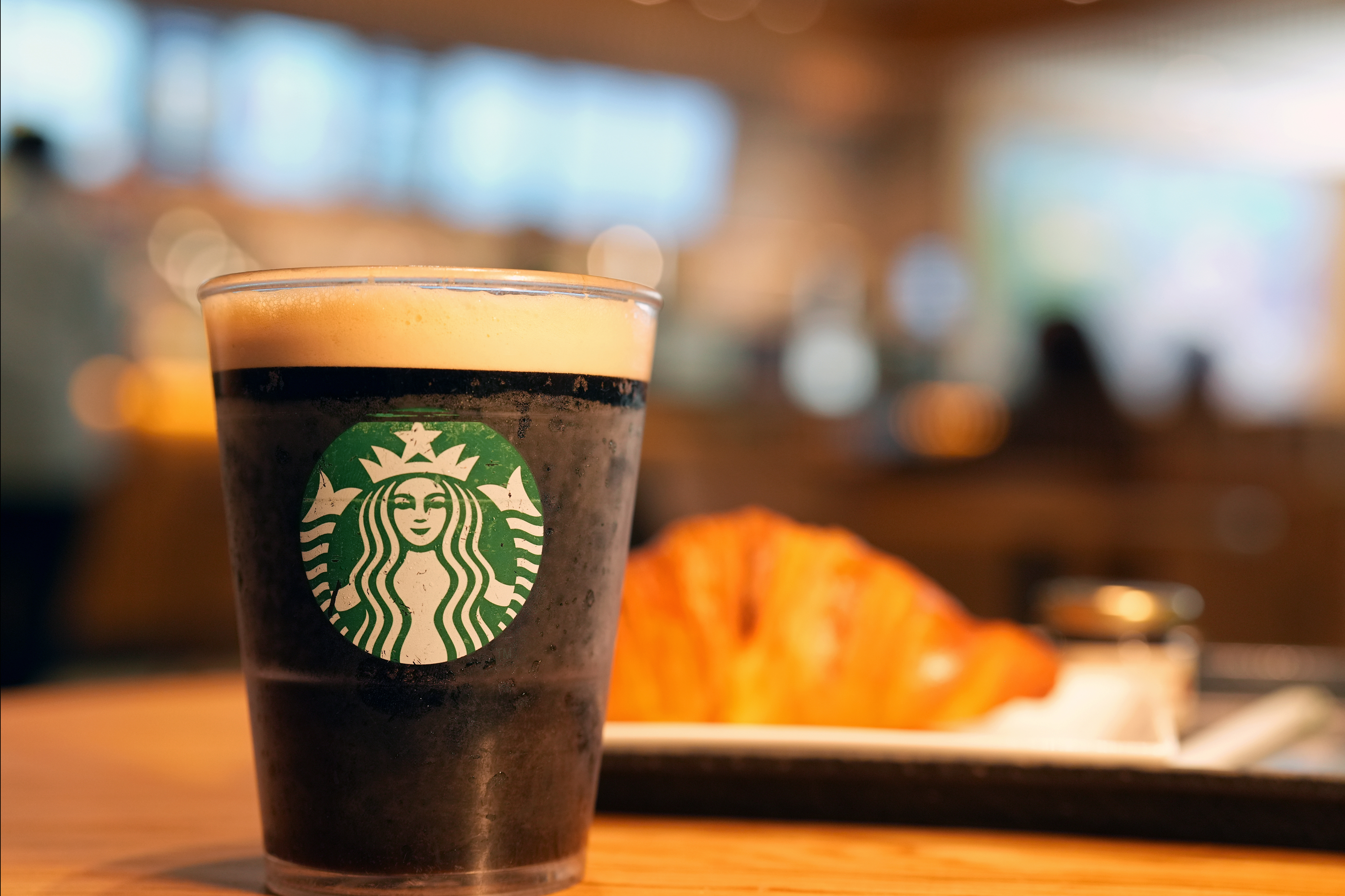 Starbucks picks WPP for US creative - Ad Age
