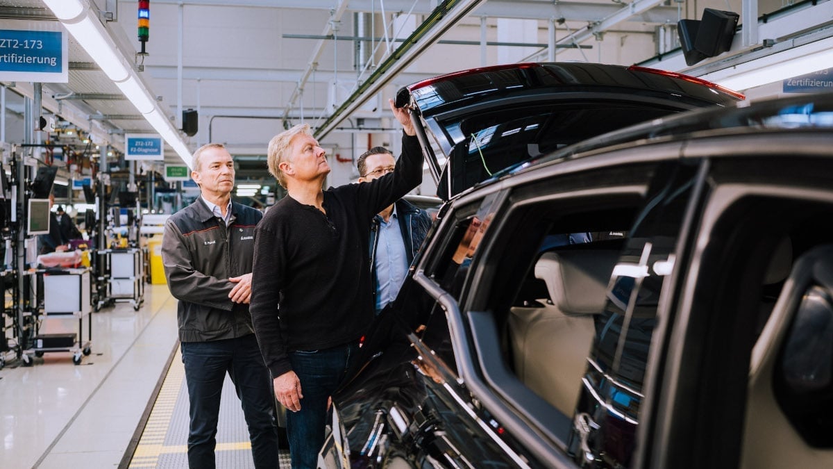 Magna Steyr job cuts: 500 workers out amid Fisker's woes - Automotive News