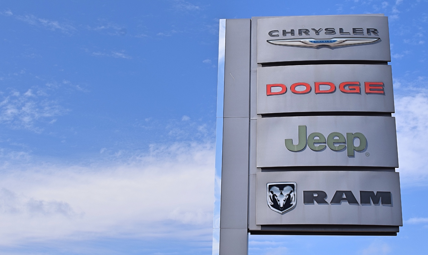 Canadian dealers stand up to automakers