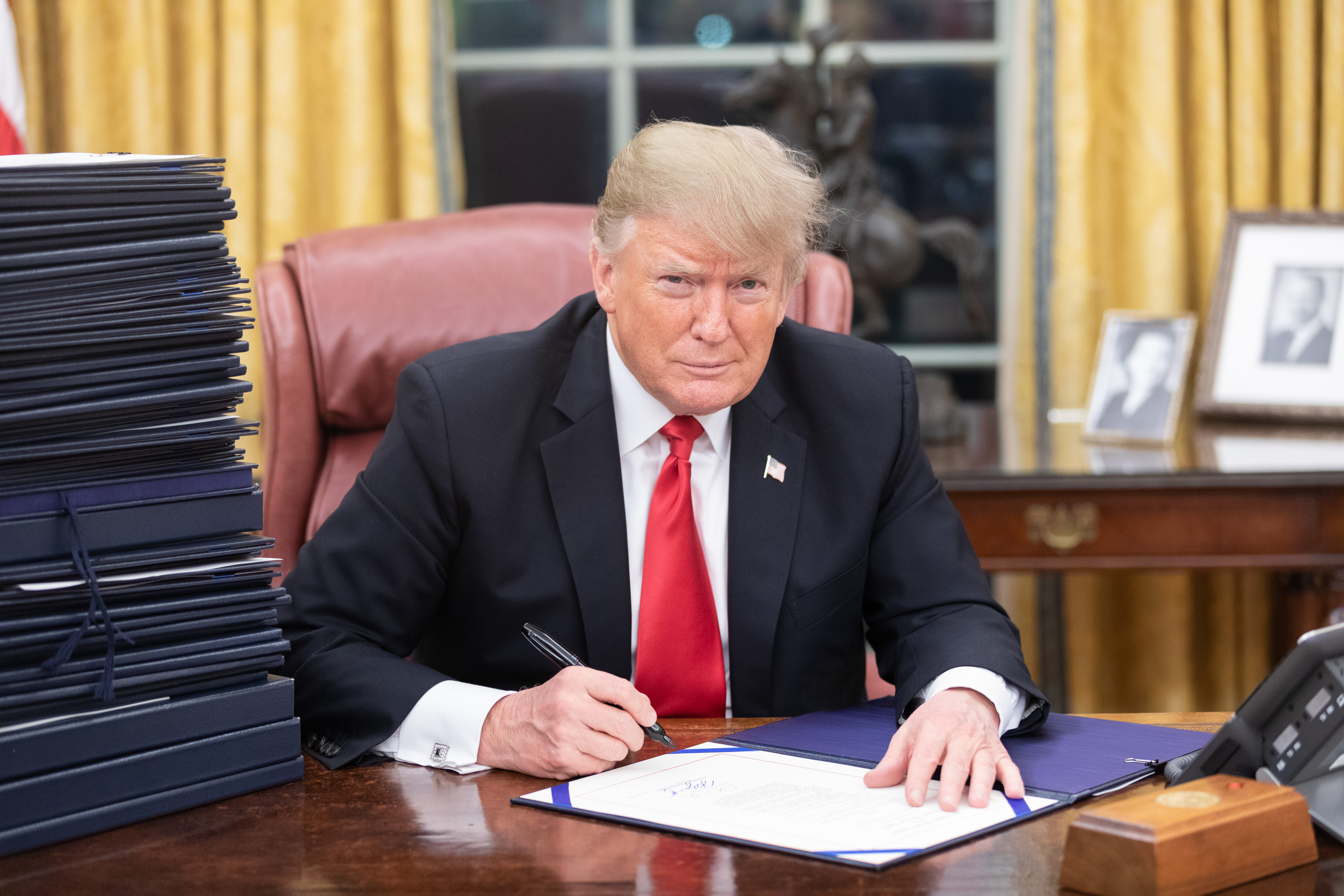 Trump gives one-month tariff exemption for certain auto makers - Rubber ...