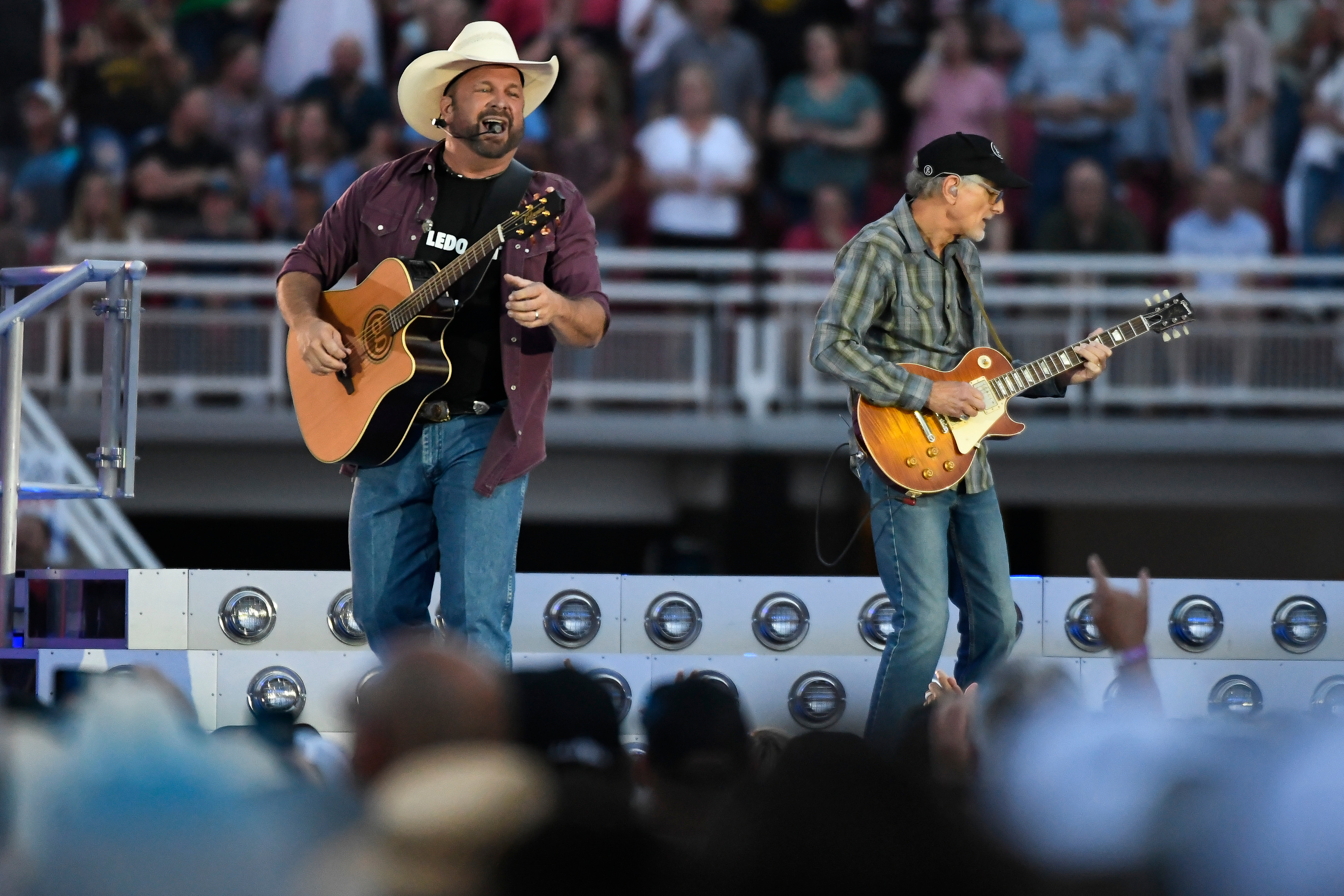 Jackson Browne, Bonnie Raitt, and James Taylor: The Final Tour That ...