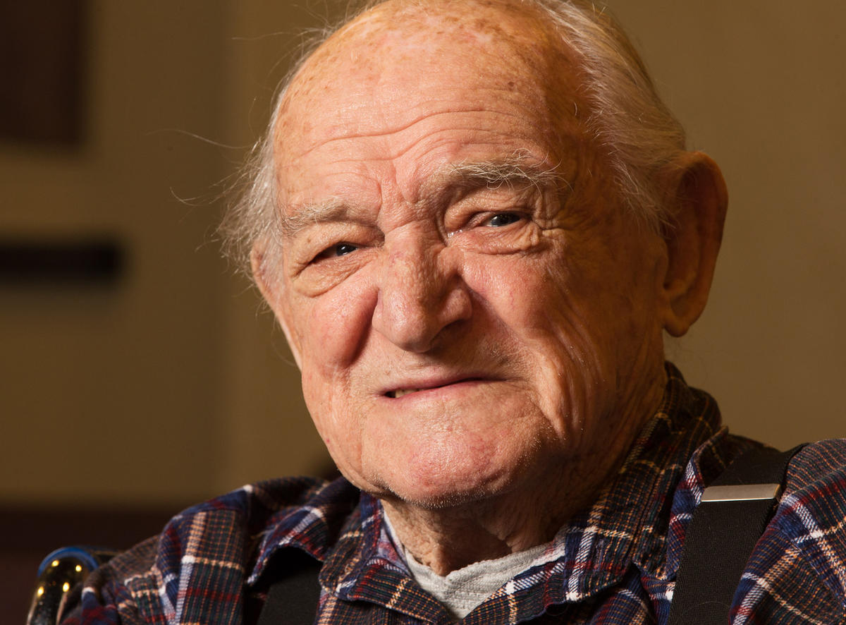 Leslie Serna's Instagram, Twitter & Facebook on IDCrawl