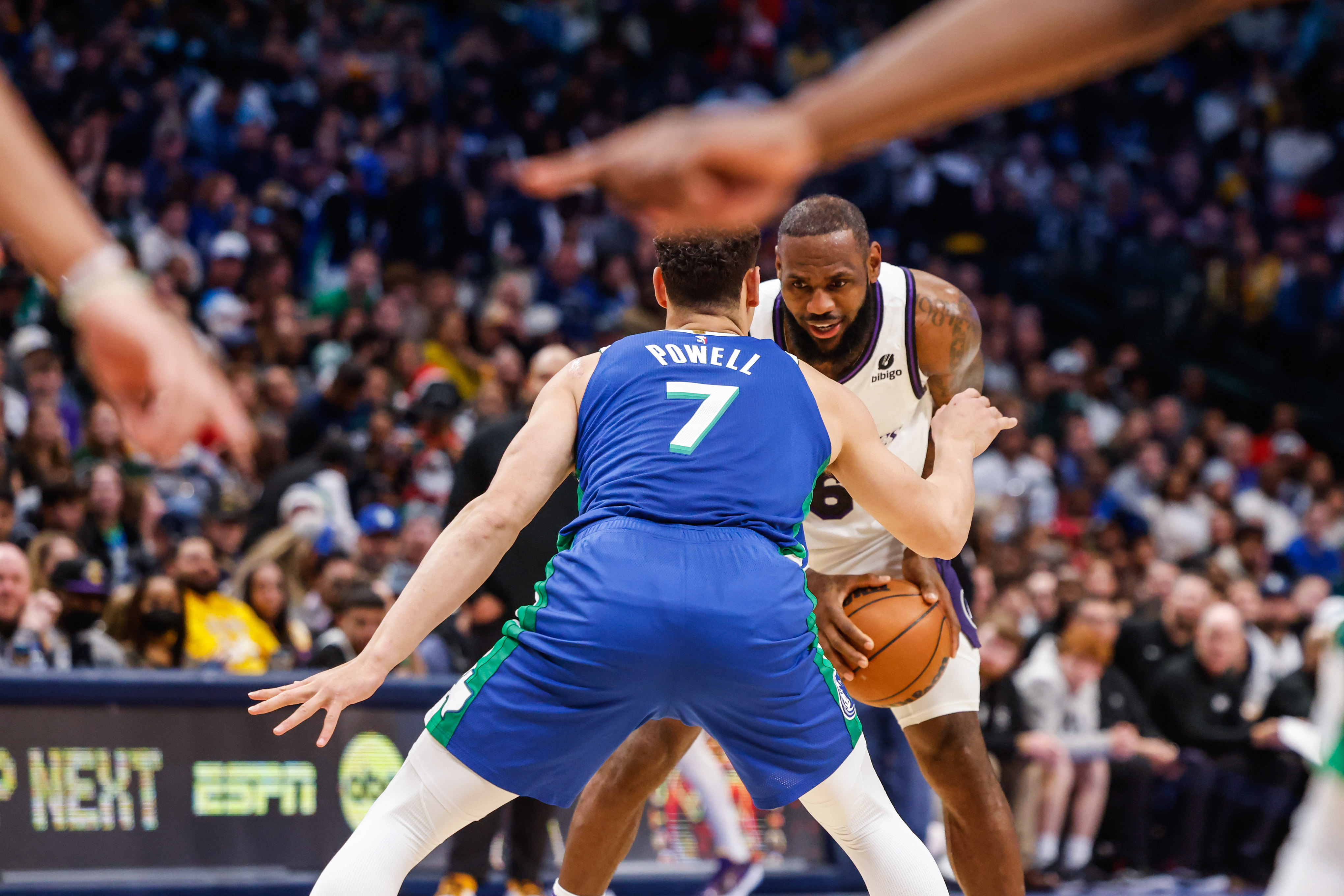 Photos: Mavericks outduel LeBron James’ Lakers on historic Christmas ...