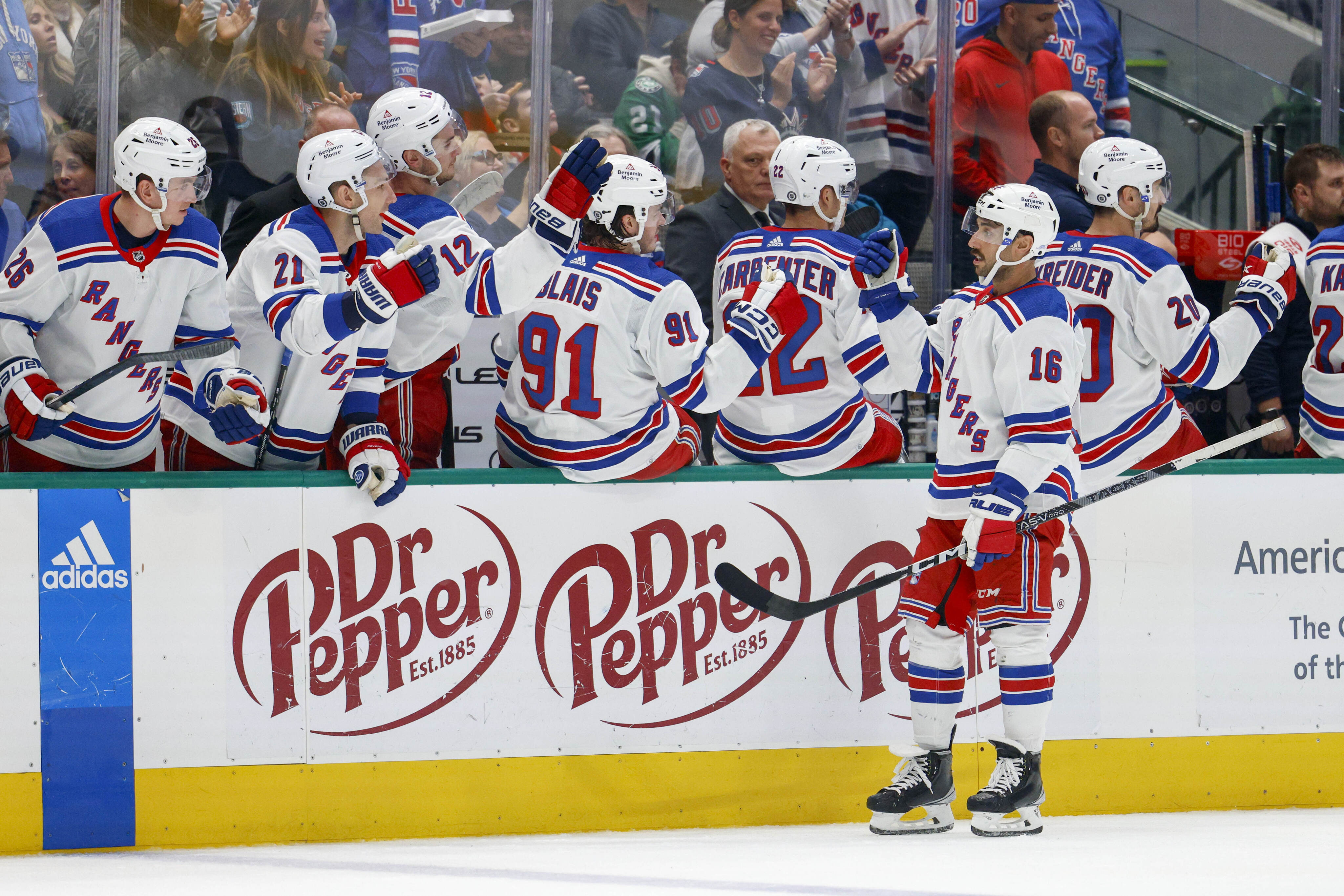 Battered: See photos from the Stars' 6-3 drubbing vs. the Rangers