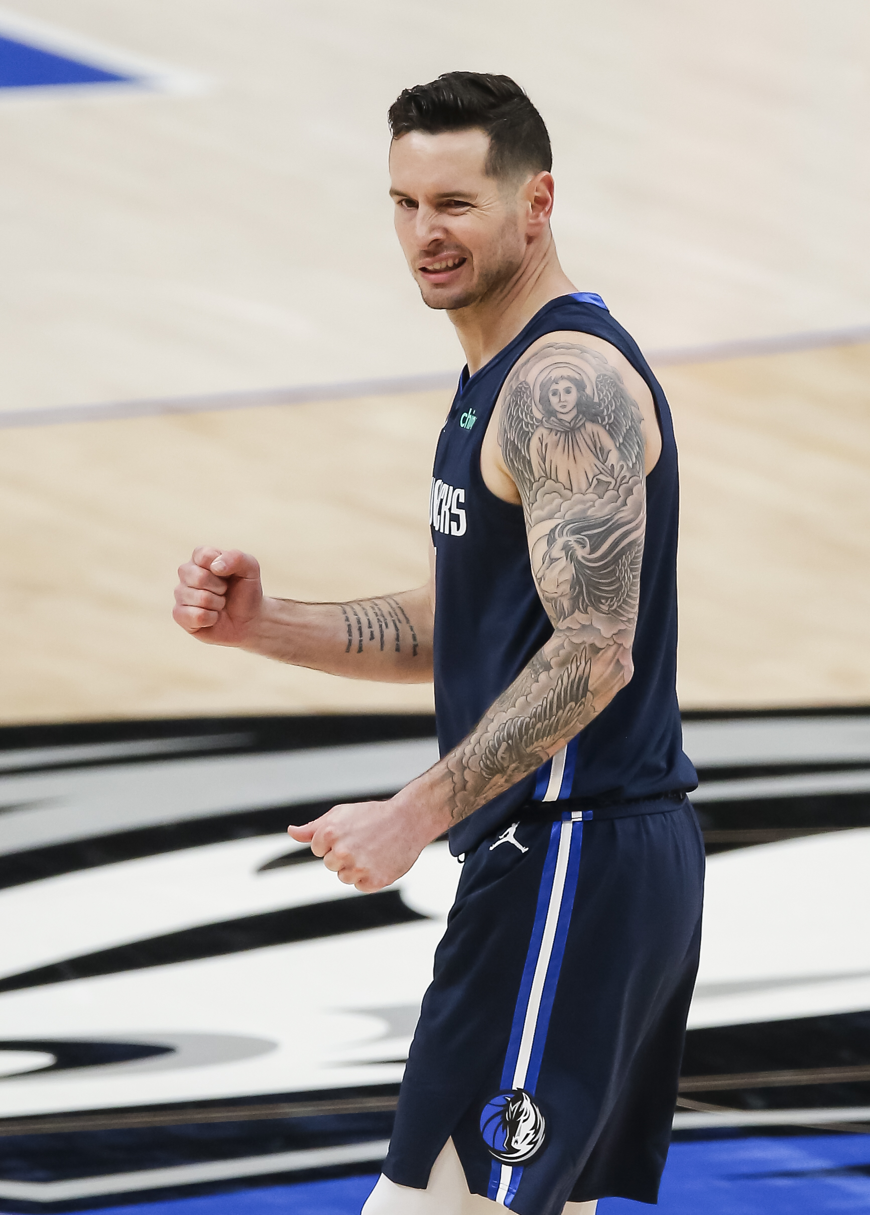 Photos: JJ Redick takes the floor for first time as Maverick, Tyrese ...