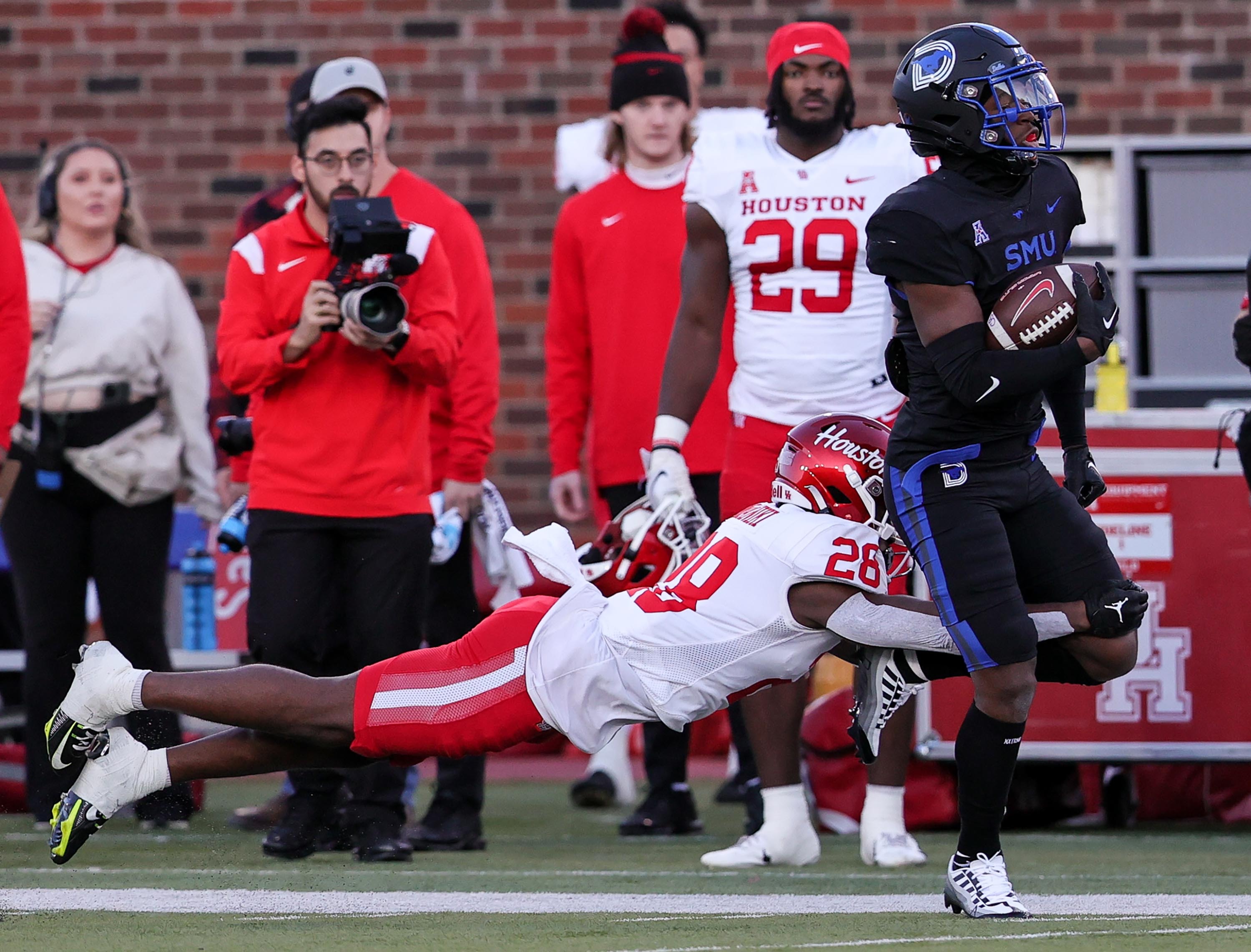 On another level: See photos from SMU's record-breaking win vs. Houston