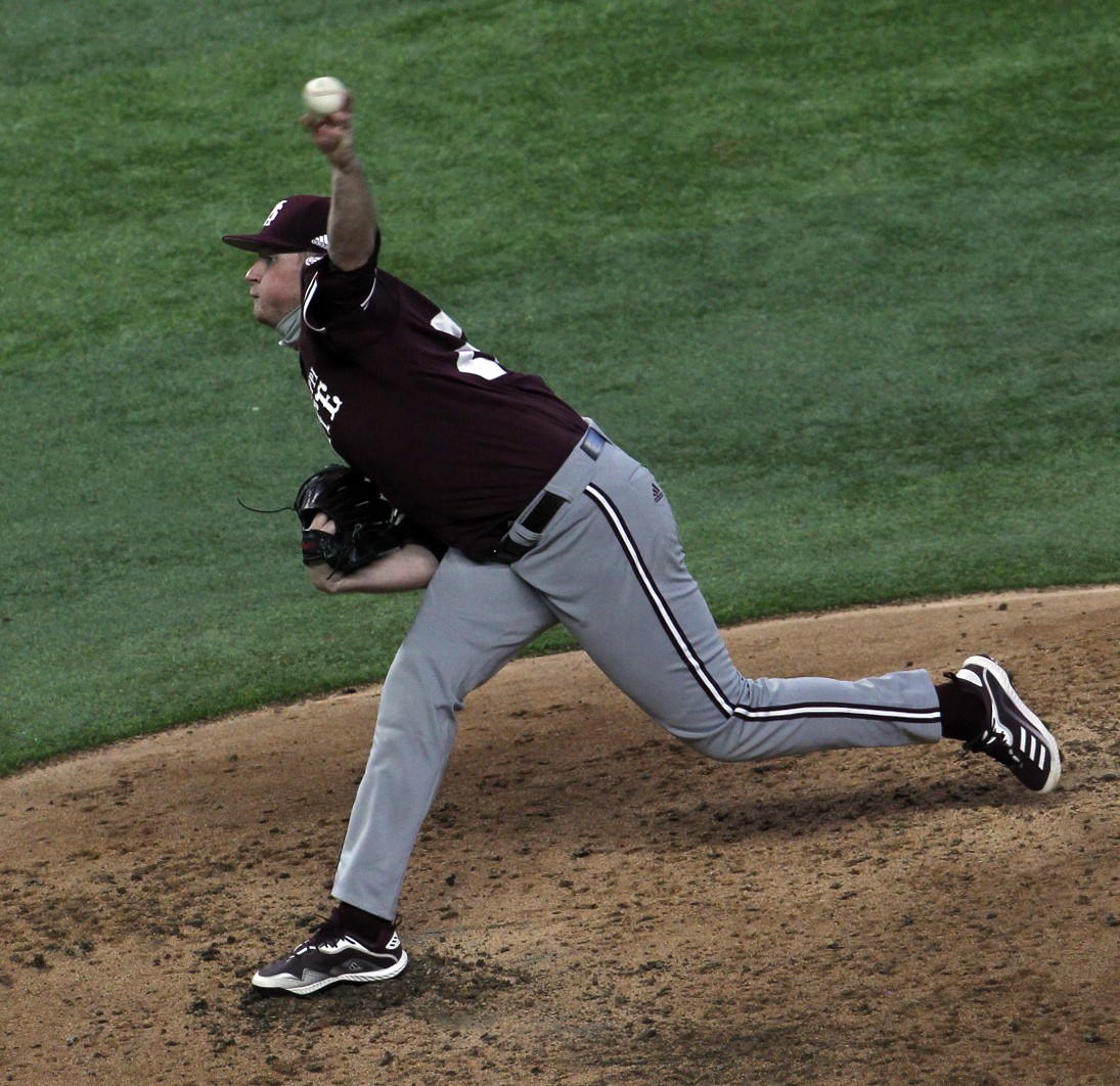 Photos: Thievery! Texas outfielder Eric Kennedy steals second base ...