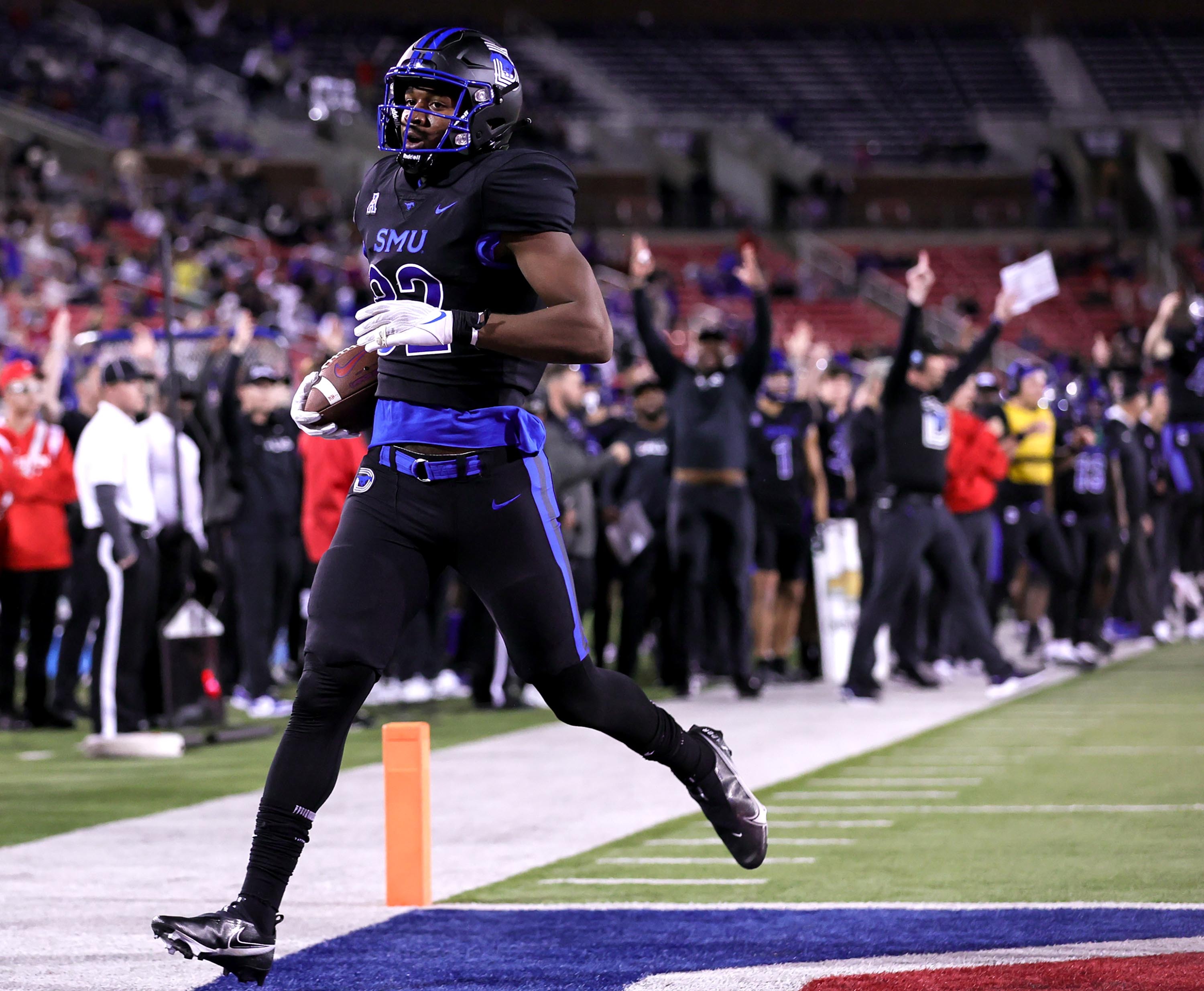 On another level: See photos from SMU's record-breaking win vs. Houston