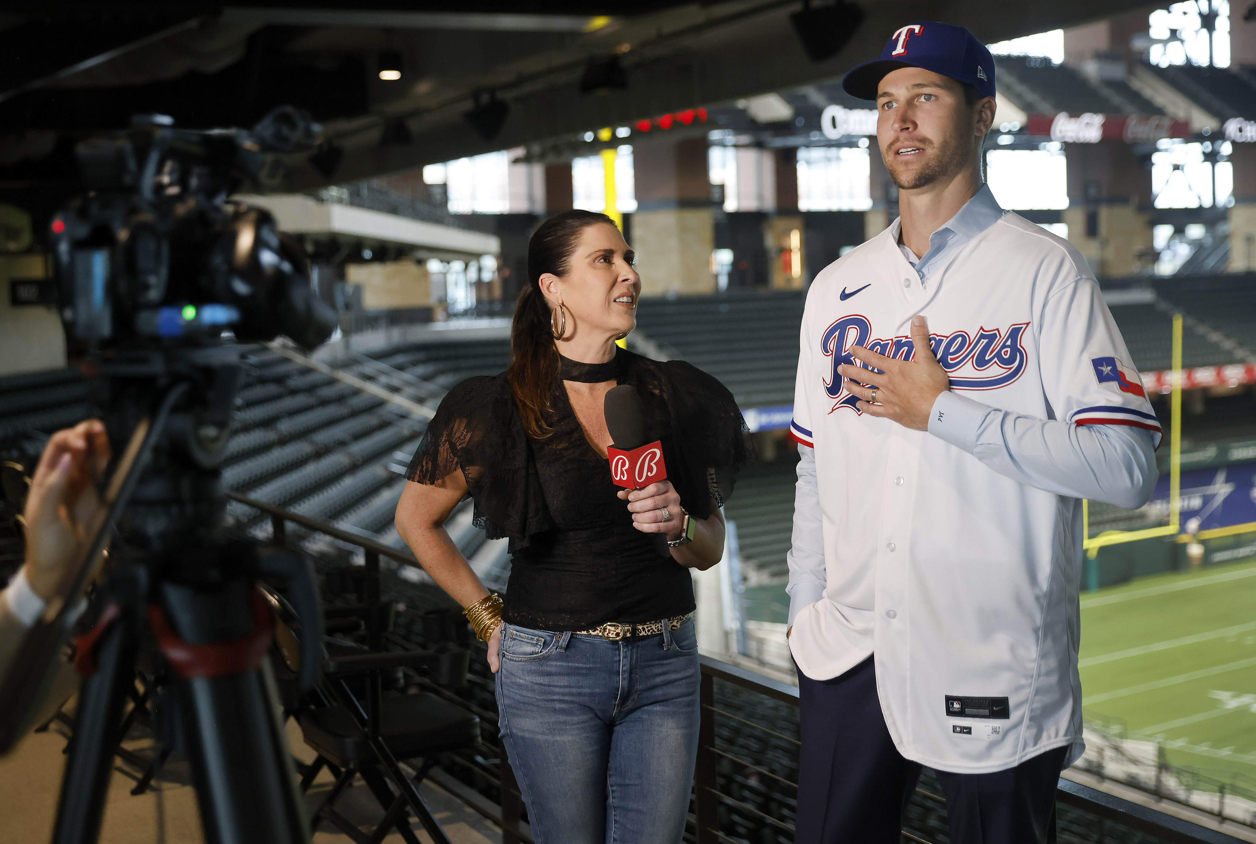 Photos: Texas Rangers introduce new starting pitcher Jacob deGrom