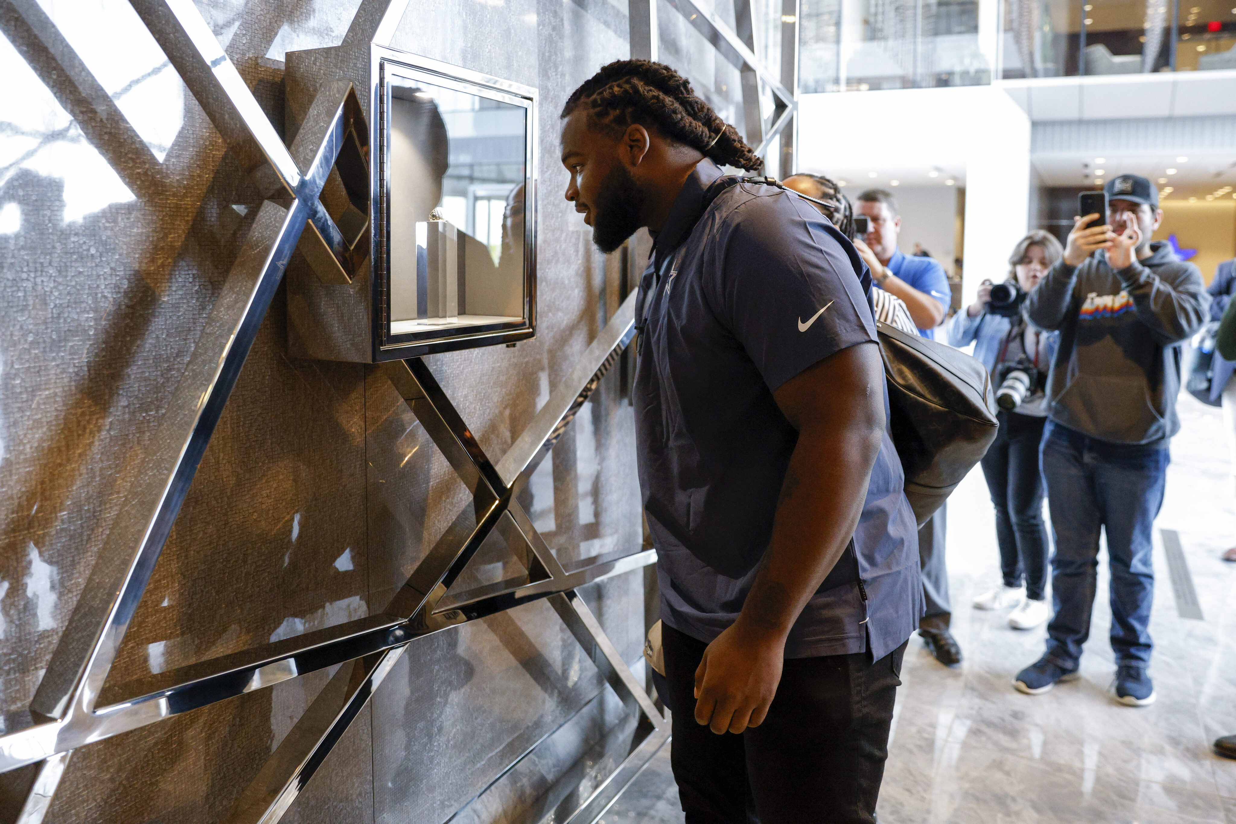 Photos: Dallas' first round pick Mazi Smith looks at Cowboys' Super ...