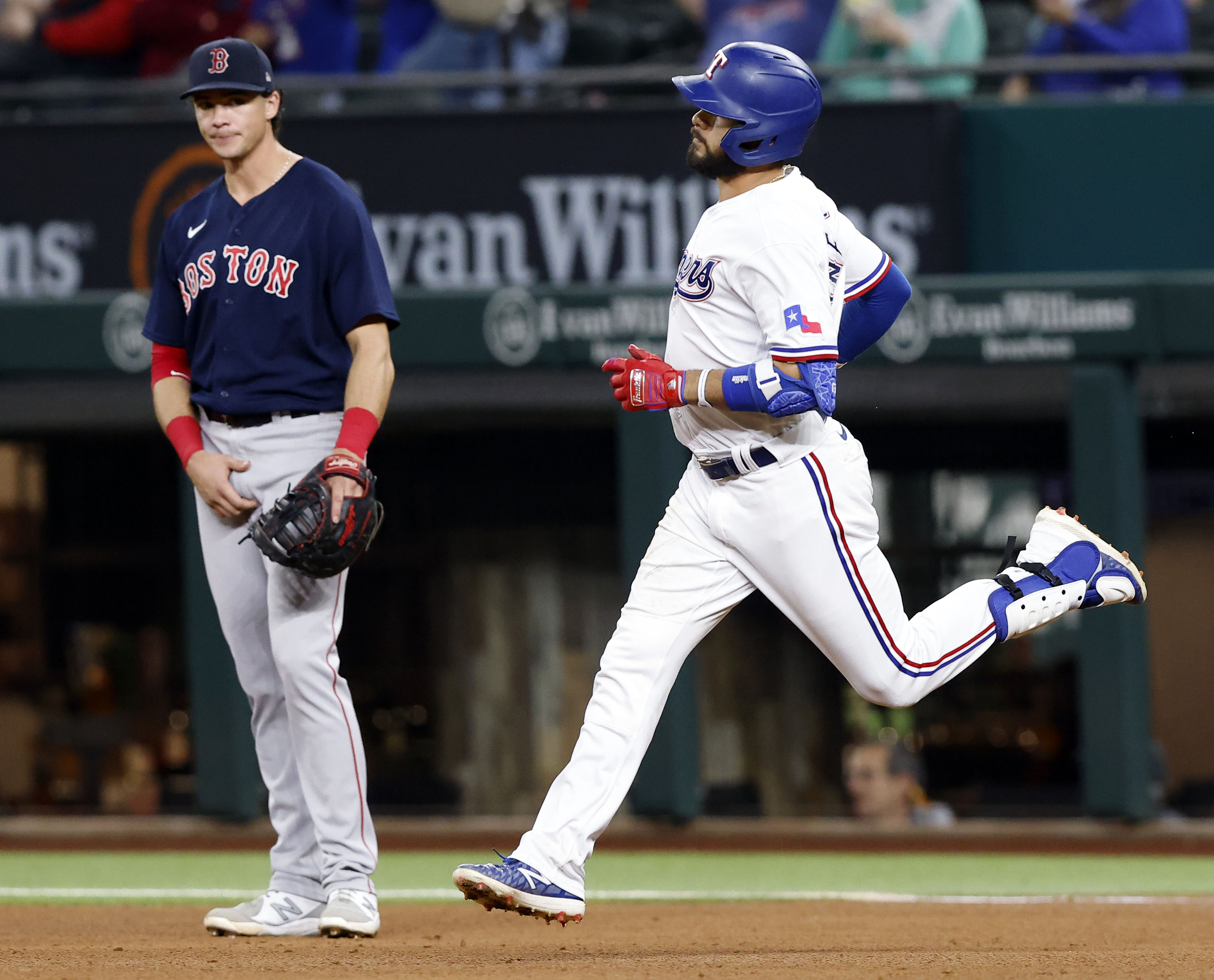 Photos: Hello Win Column! Rangers' bats wake up in 4-1 victory over Red ...