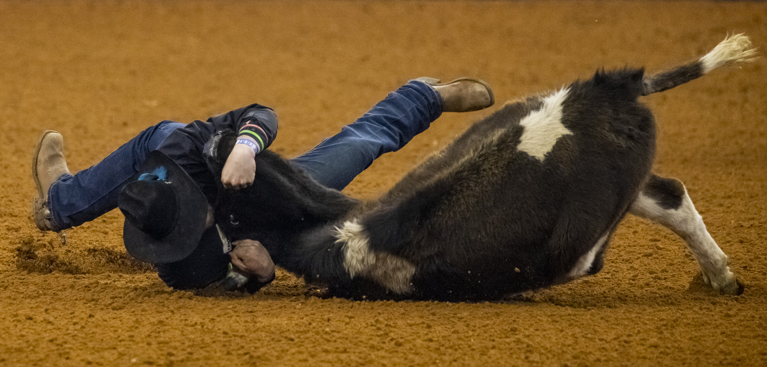 Photos: Hold on tight! Whitlee Burgess competes in the breakaway ...