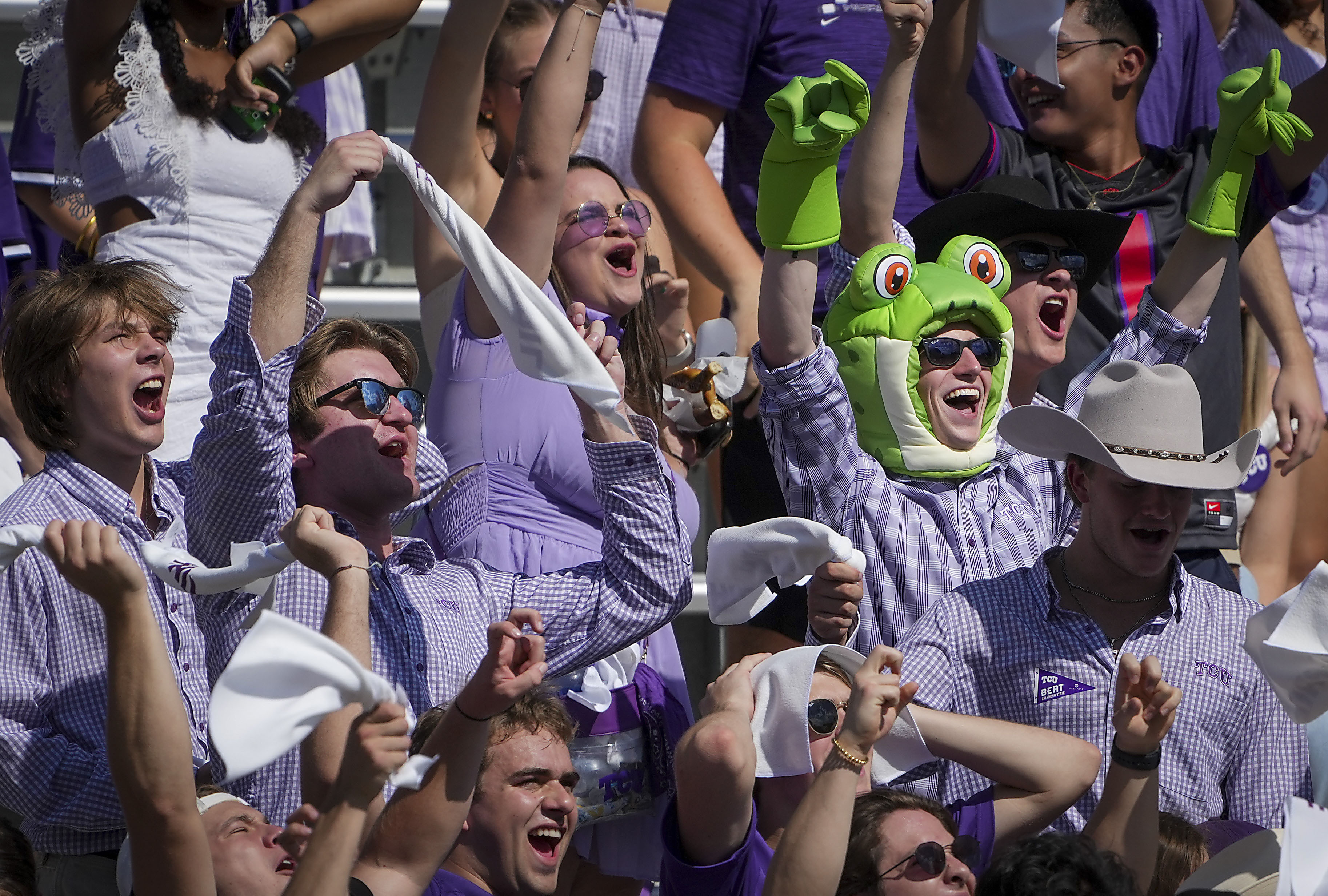 Too clutch! See photos from No. 13 TCU's double-OT win over No. 8 ...