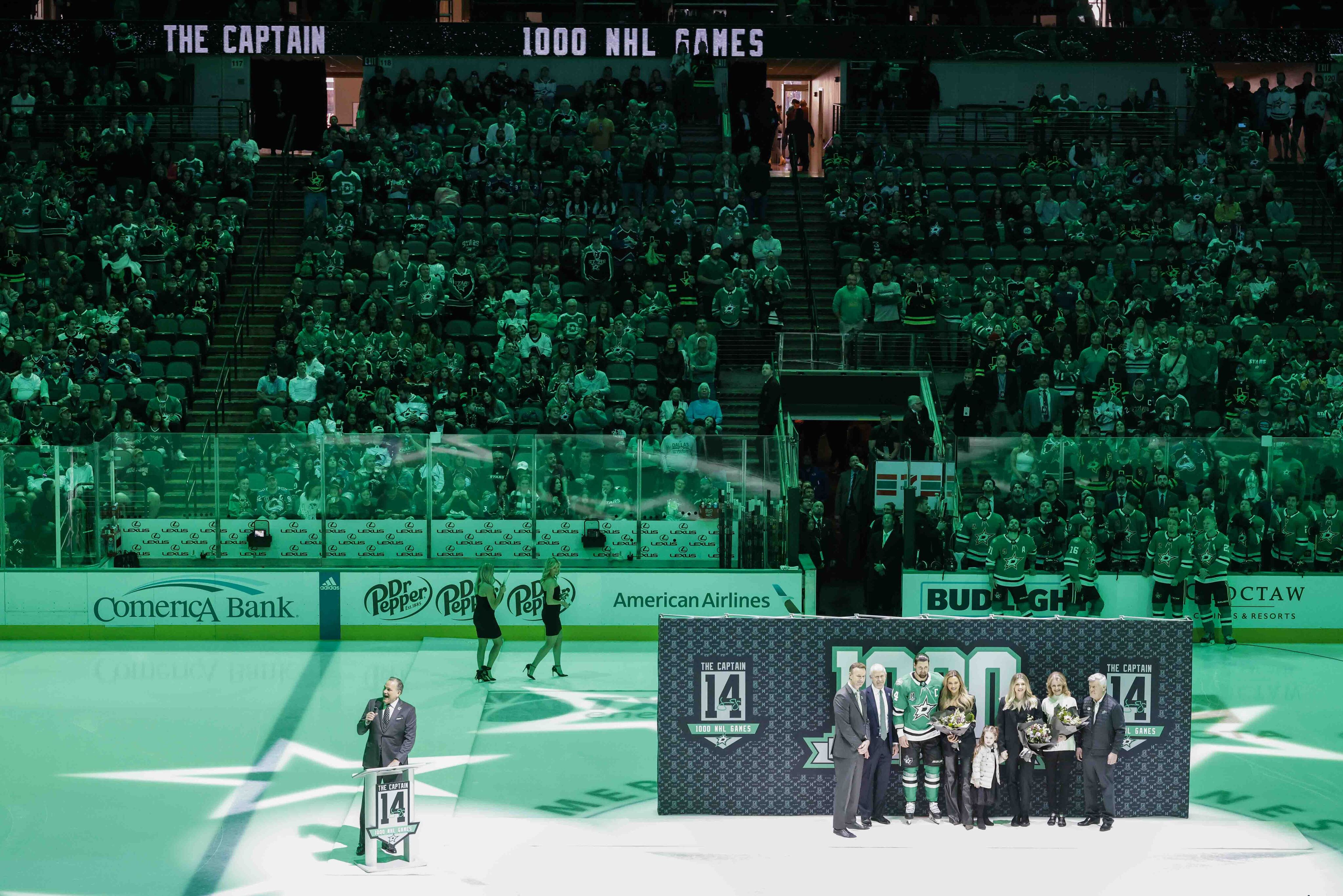 O Captain: Stars honor Jamie Benn's 1,000th career game with customary ...