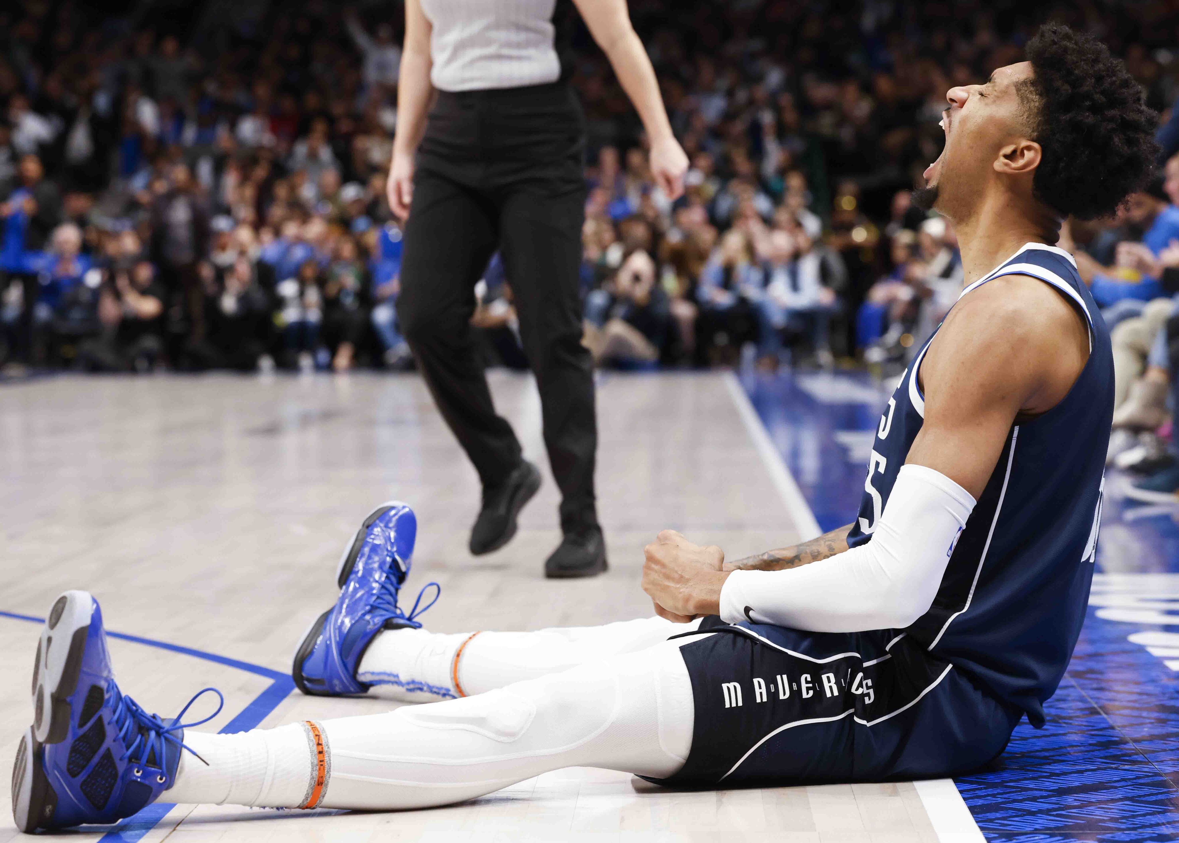 Photos: Takeoff initiated! Mavs' Luka Doncic skies for a slam dunk ...