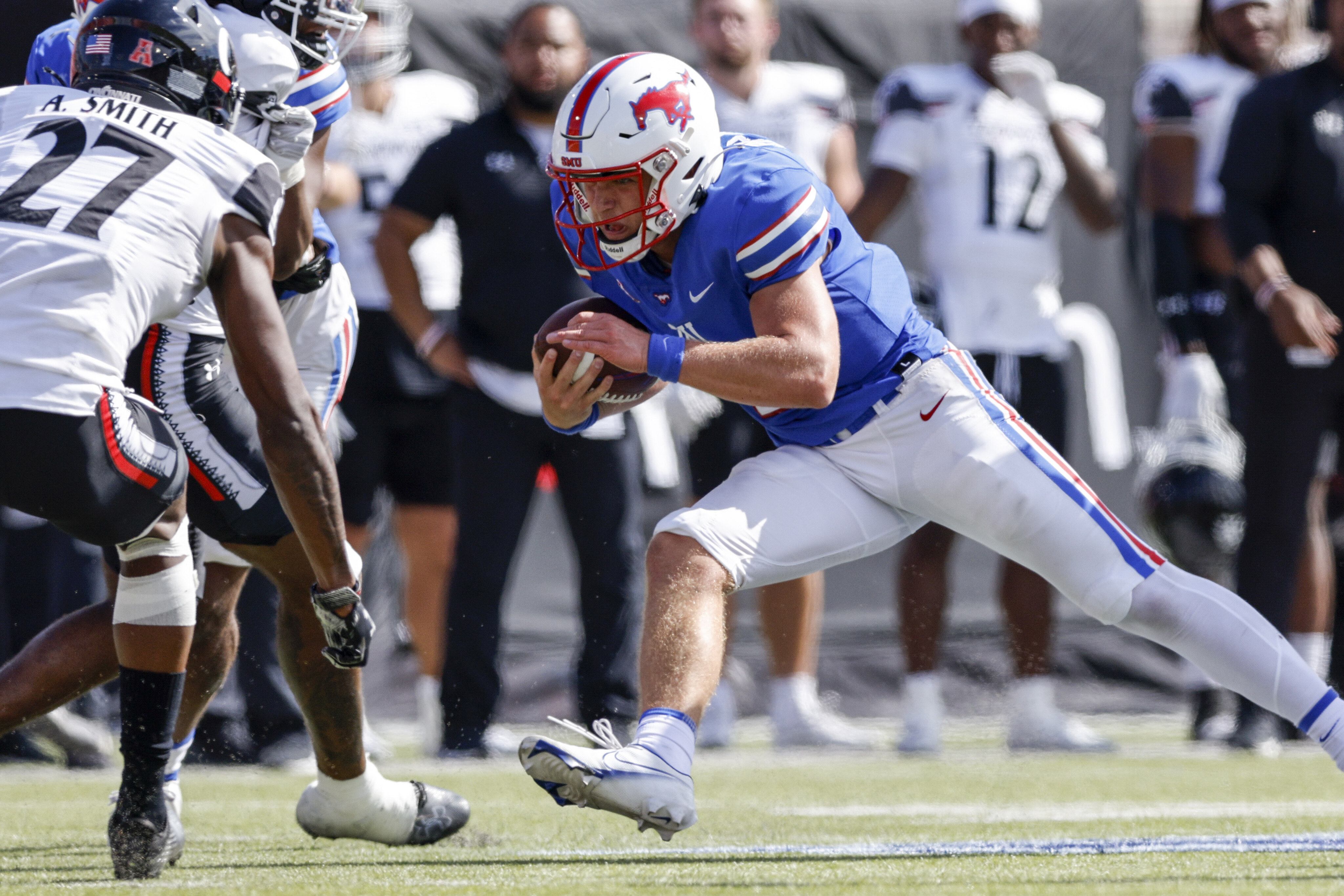 SMU-Cincinnati photos: Mustangs celebrate late TD, Preston Stone enters ...