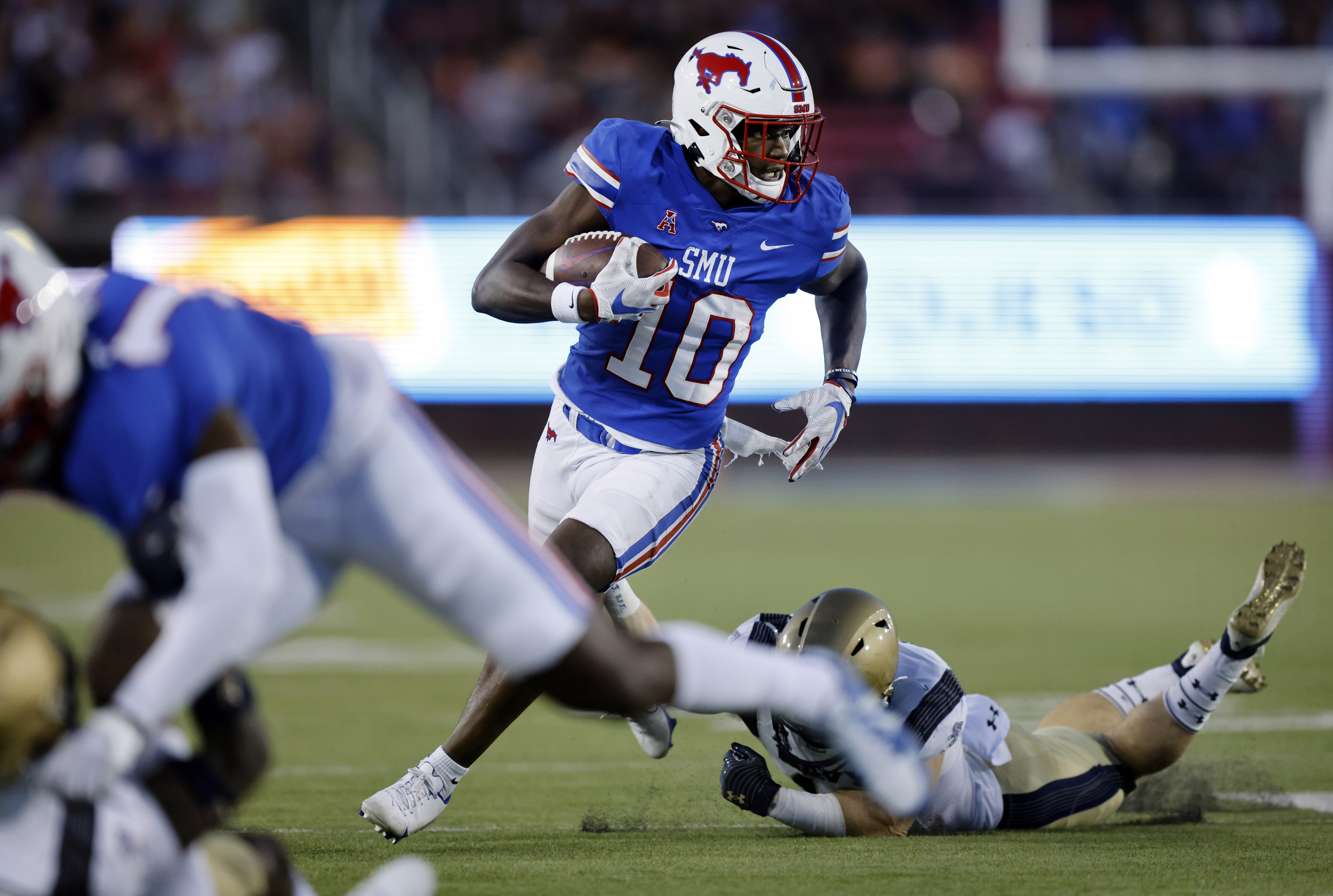Trot forward! See photos from SMU's conference win over Navy