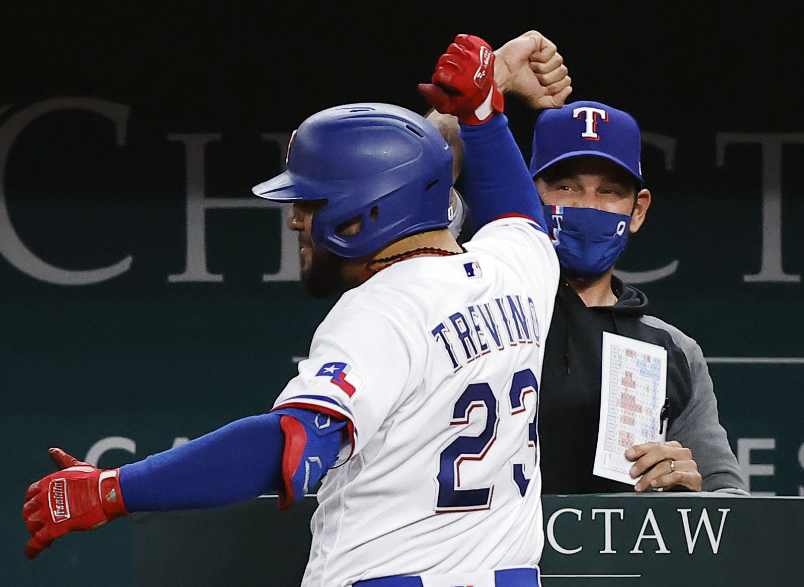 Photos: Hello Win Column! Rangers' bats wake up in 4-1 victory over Red ...
