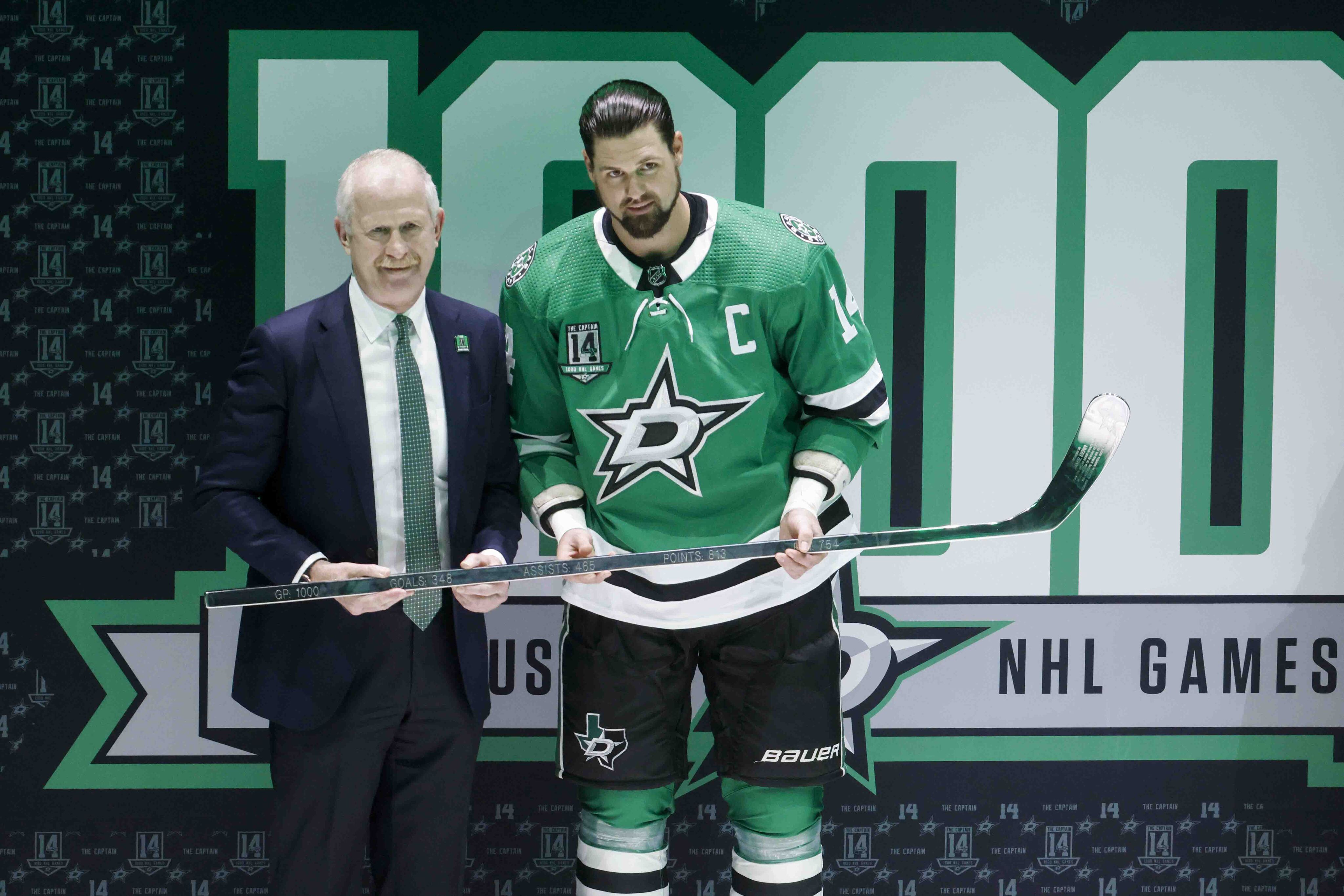 O Captain: Stars honor Jamie Benn's 1,000th career game with customary ...