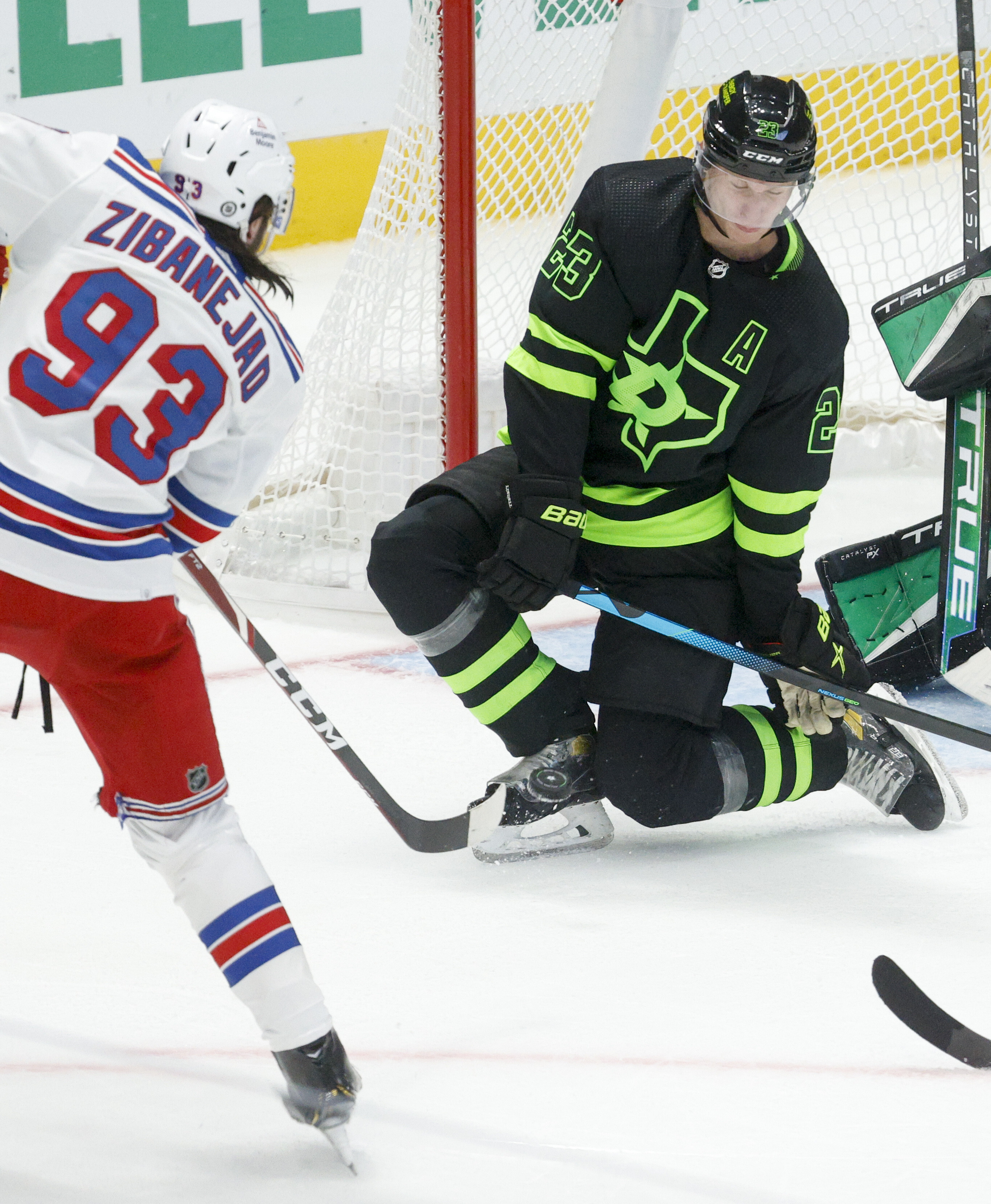 Battered: See photos from the Stars' 6-3 drubbing vs. the Rangers