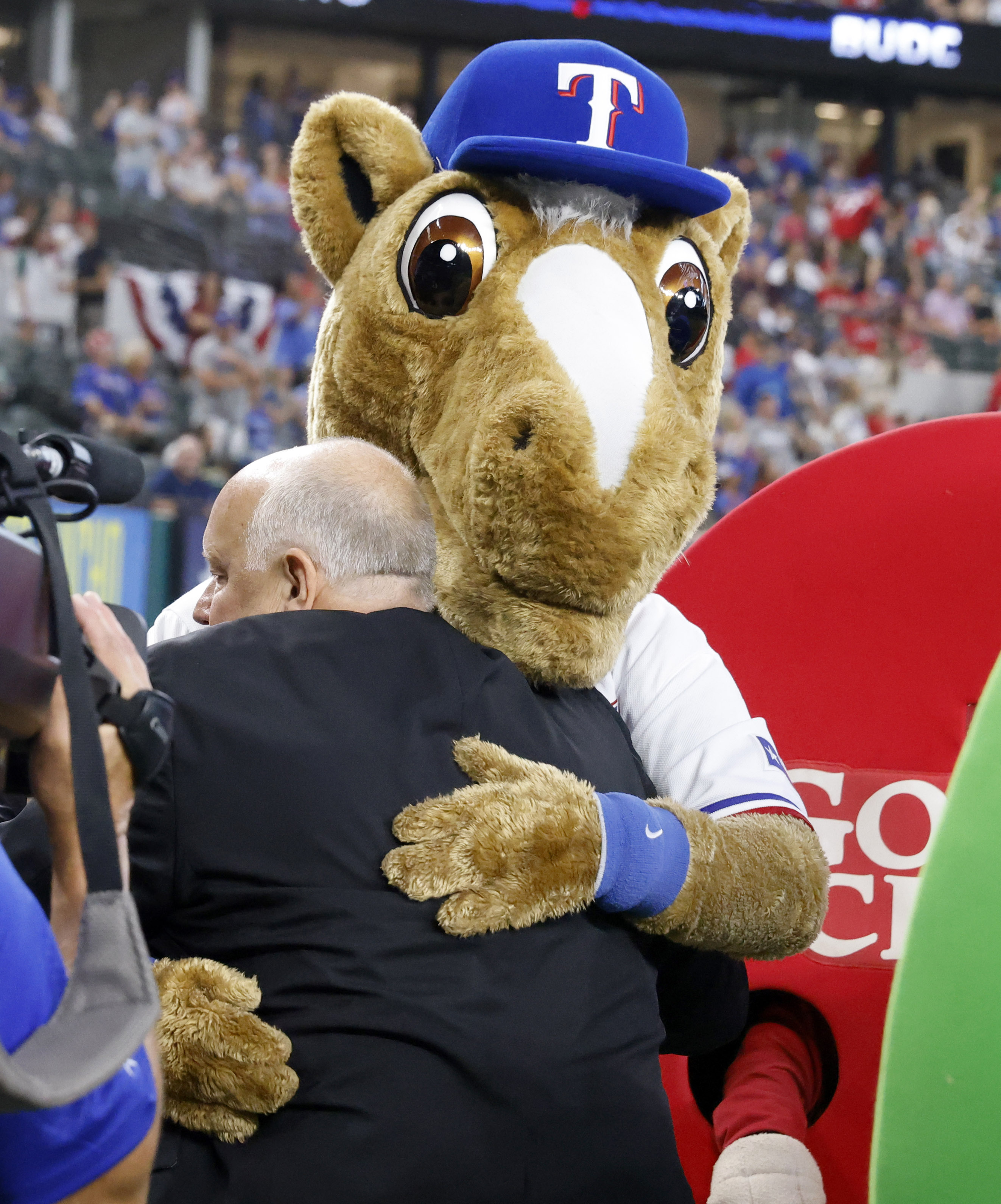 He's the GOAT! Check out these incredible photos of Adrian Beltre and ...