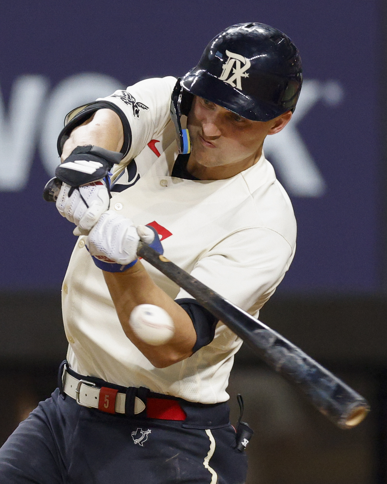 Photos: Astros take first of four vs. Rangers in mammoth AL West showdown