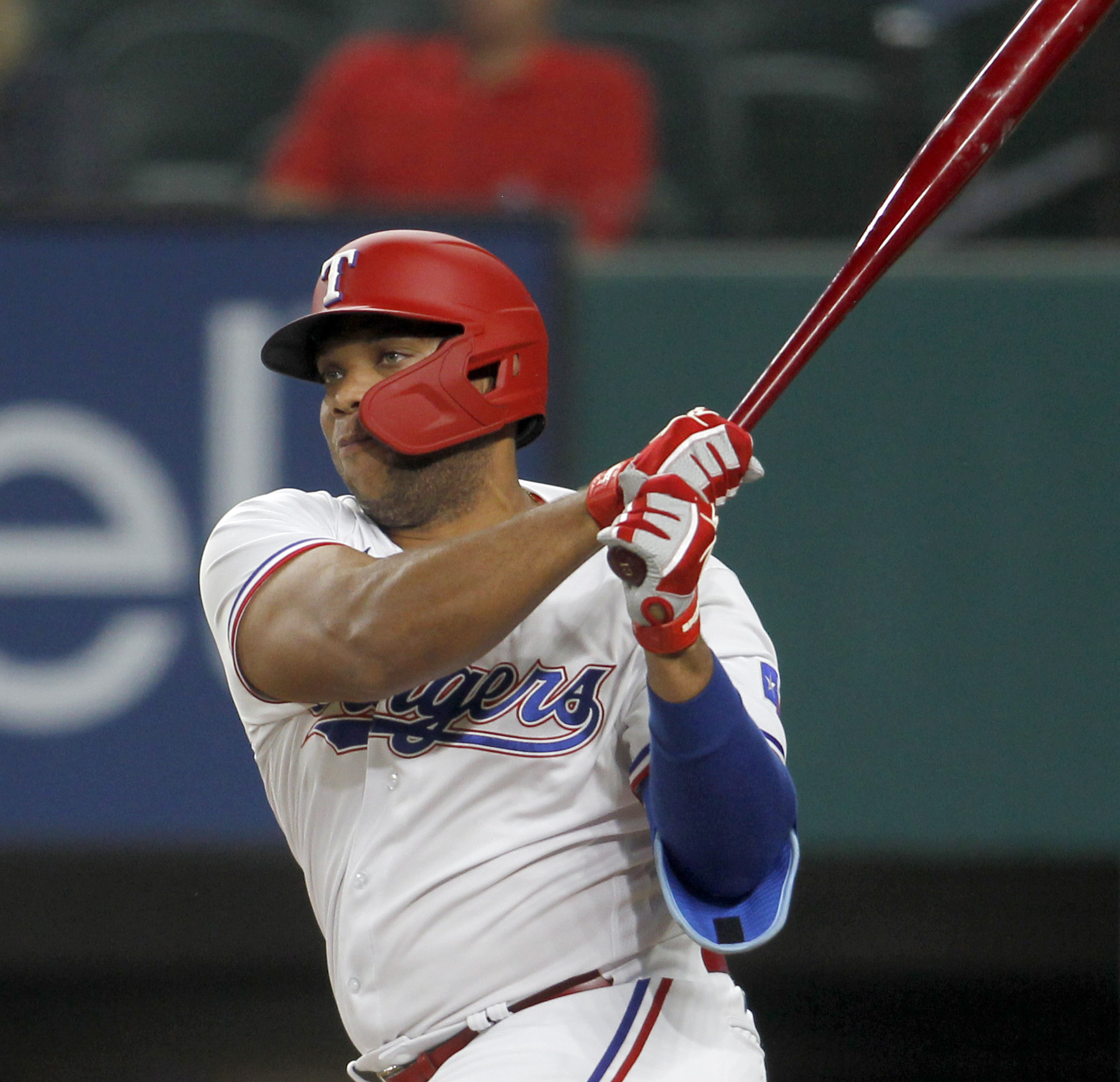 Photos: High fives and back pats — Rangers continue win streak with ...