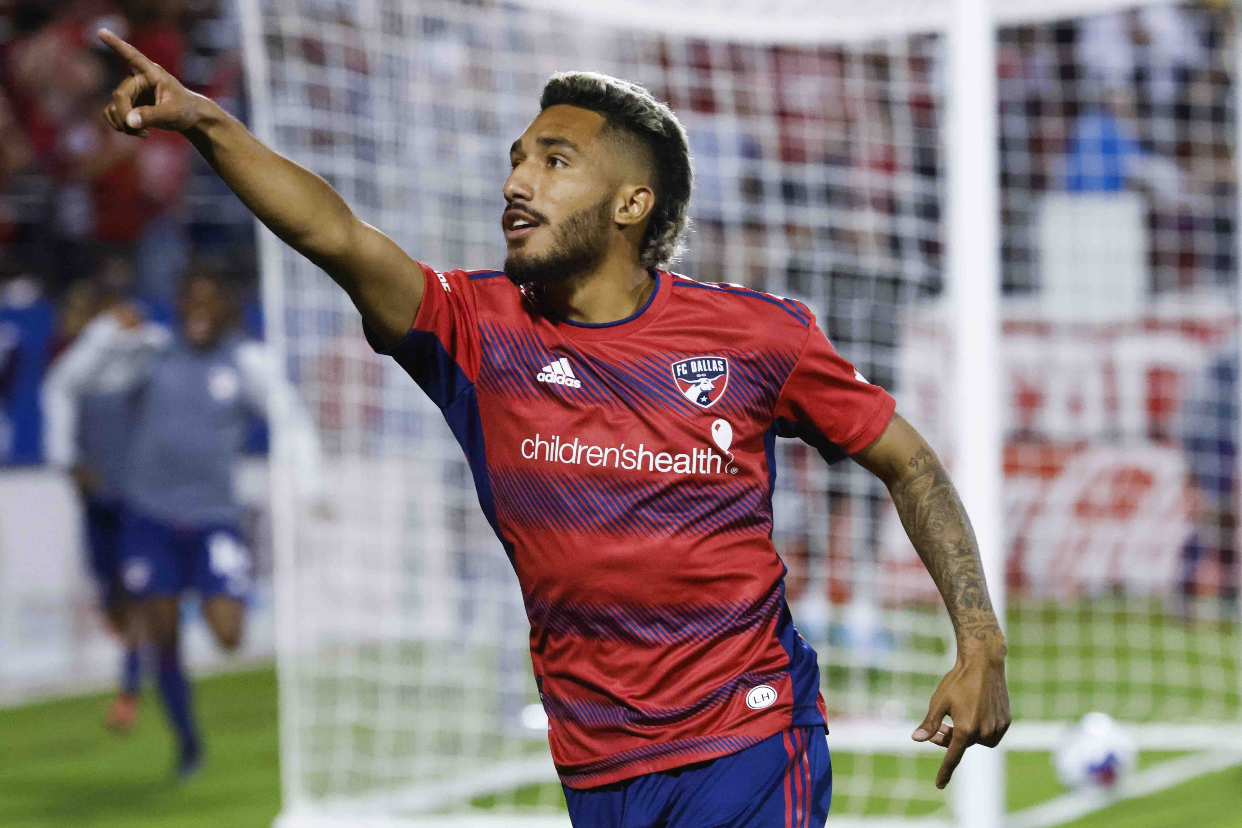 Photos: Offensive outpouring lifts FC Dallas over LA Galaxy