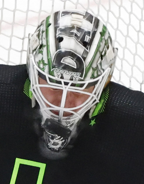 Photos: Stars close season with sixth straight win, but must wait for ...