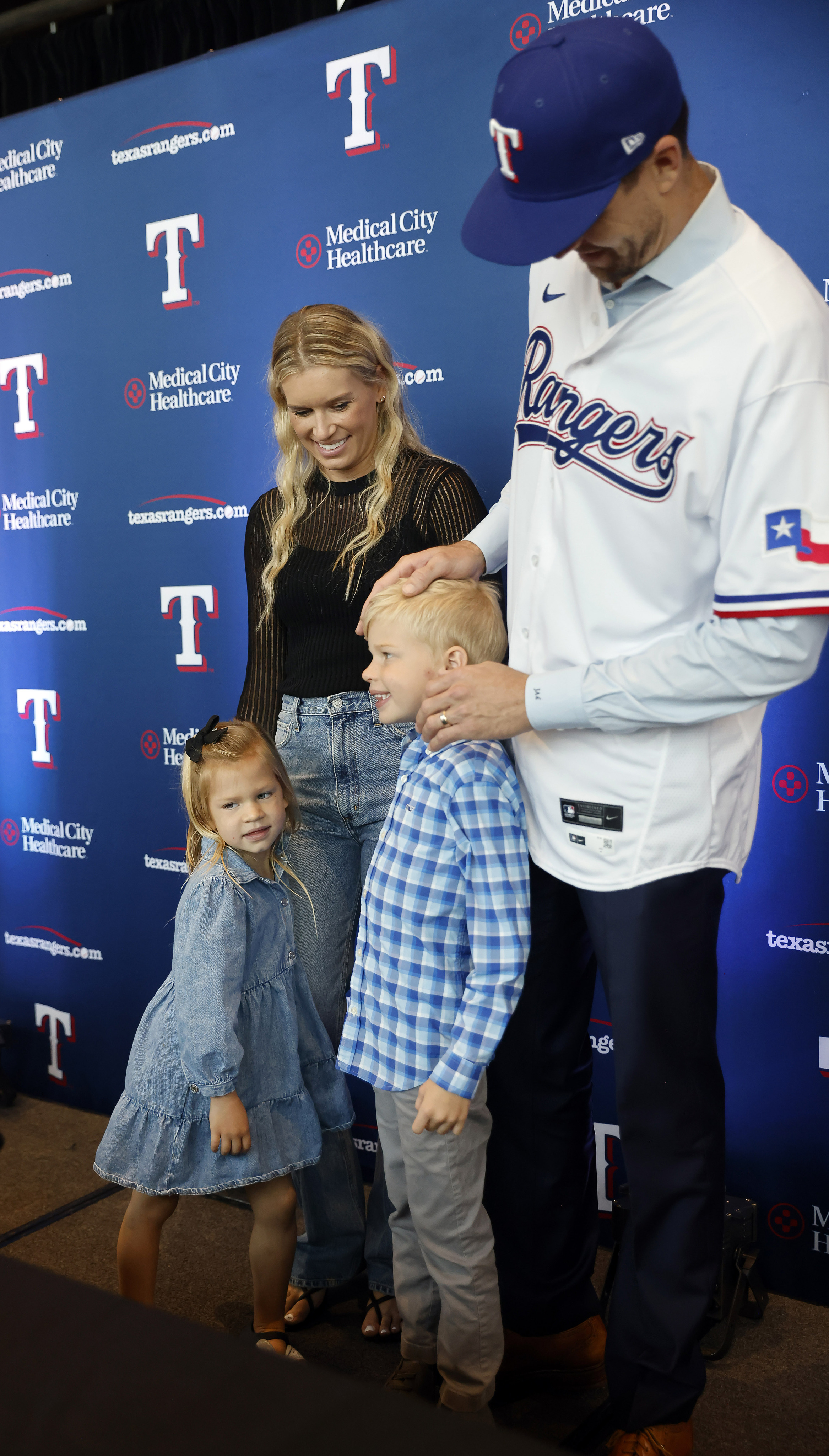 Photos: Texas Rangers introduce new starting pitcher Jacob deGrom