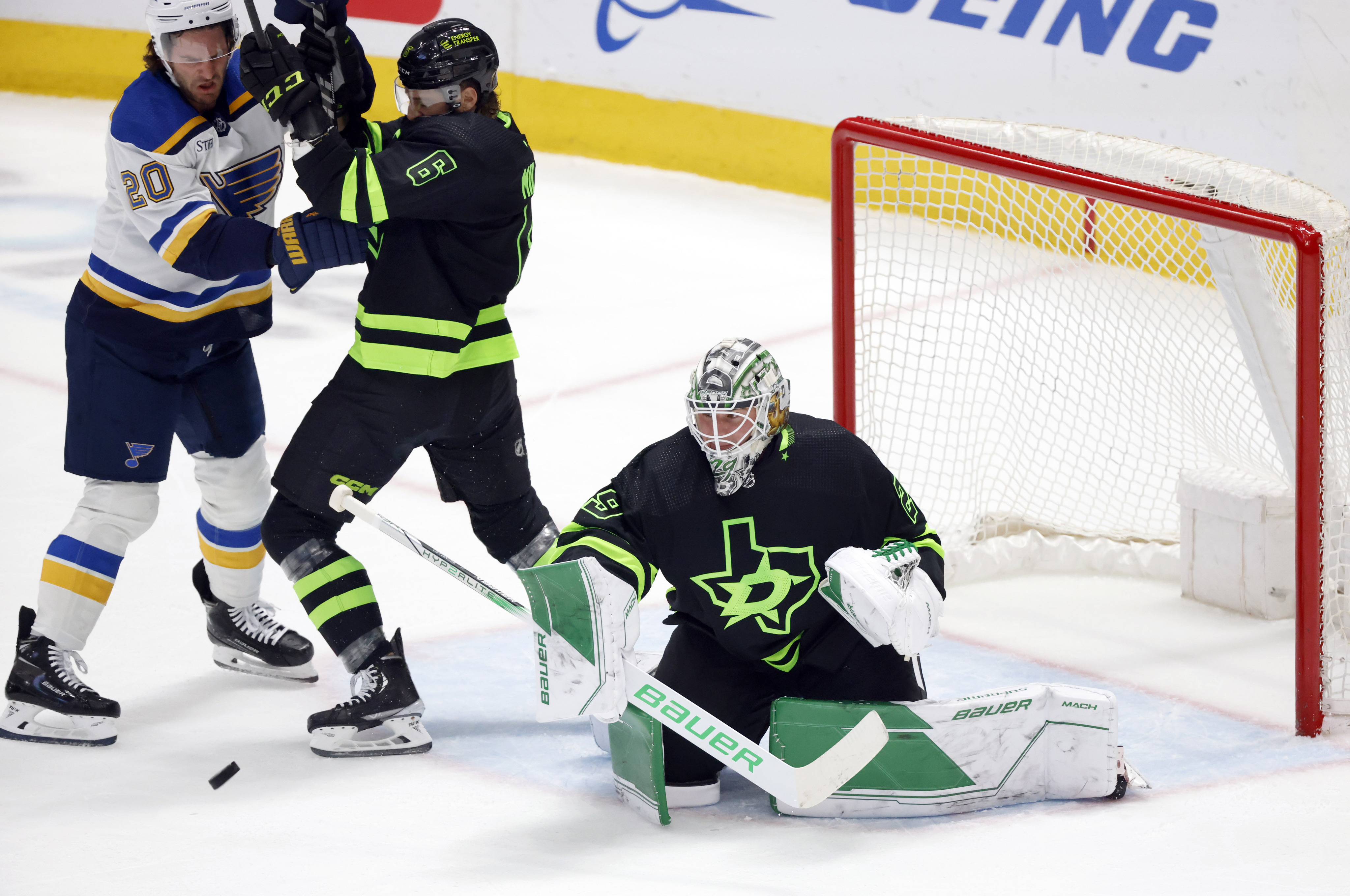 Photos: Stars close season with sixth straight win, but must wait for ...