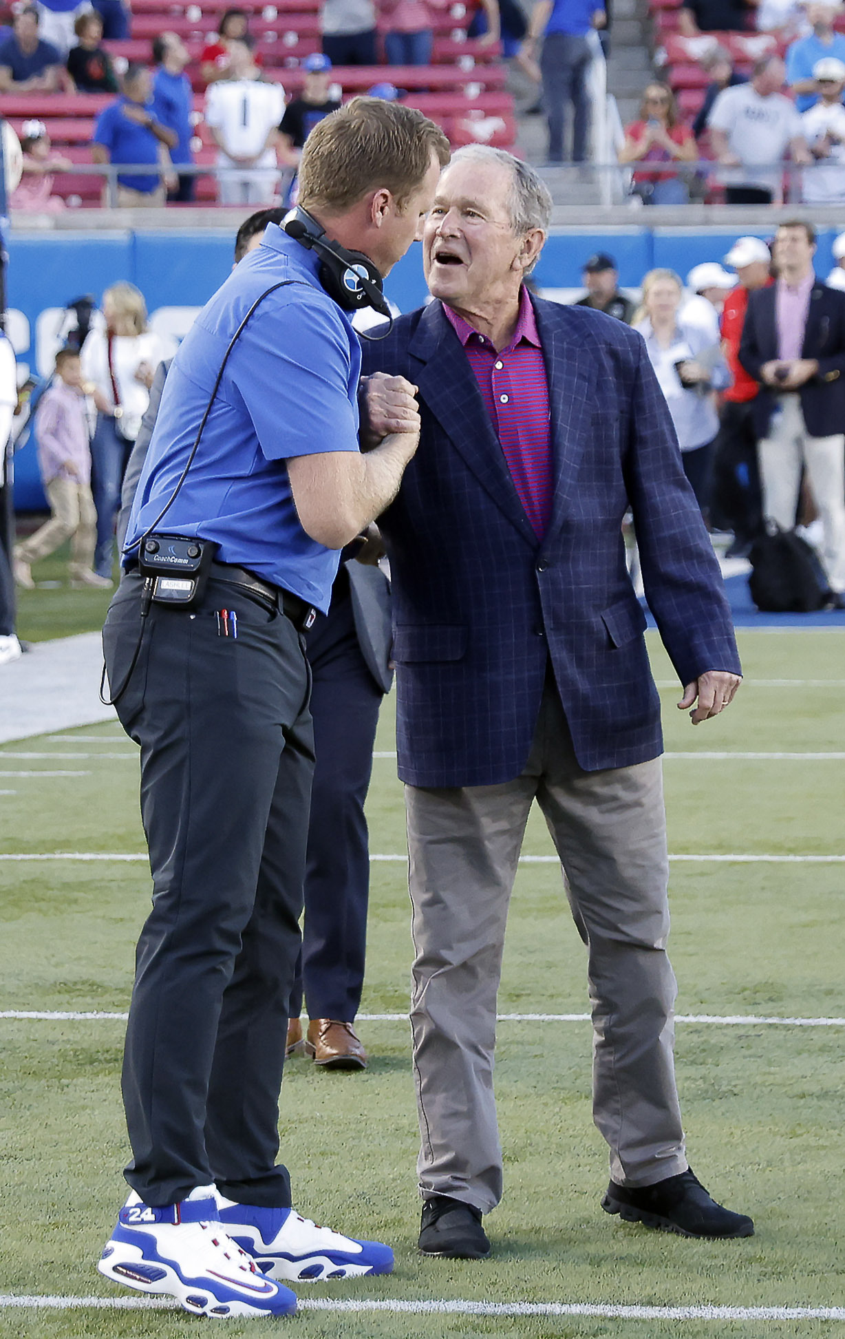 Trot forward! See photos from SMU's conference win over Navy