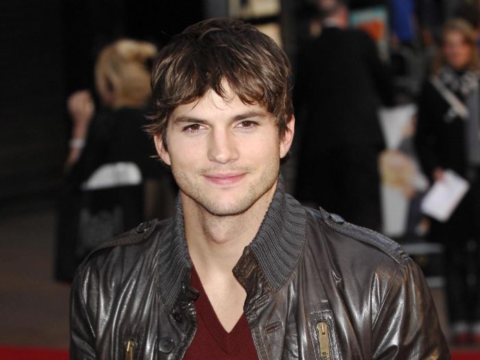 Ashton Kutcher cumple 39 años y lo celebramos con sus mejores comedias ...