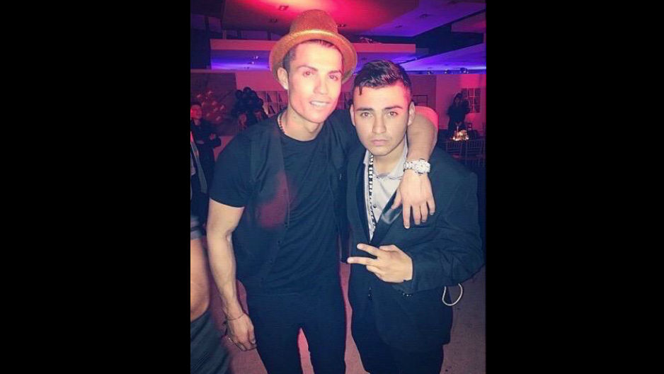 Cristiano Ronaldo celebró 30 años cantando con Kevin Roldán y fue ...