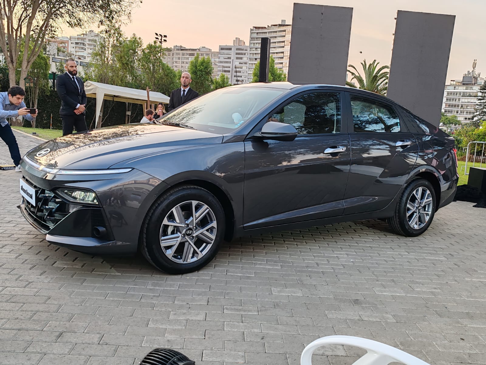 Hyundai presenta el renovado Accent 2023, su sedán más popular llega ...