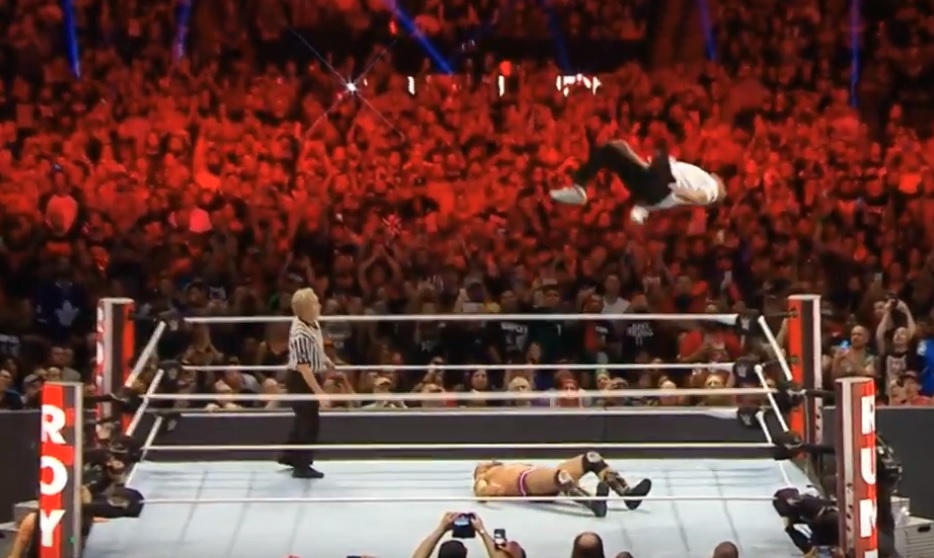 WWE Royal Rumble: Shane McMahon se lanzó con un impresionante salto ...