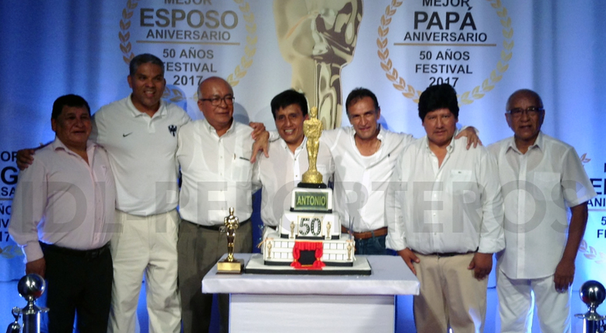 Héctor Becerril, Edwin Oviedo y Phillip Butters celebraron los 50 años ...