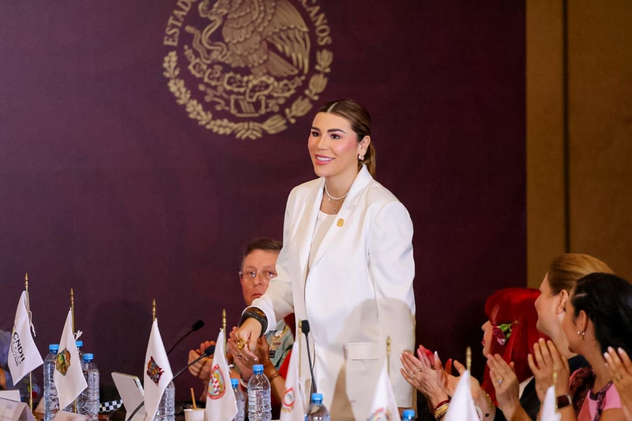 Boda En El Museo Ironbridge Visita Catedral De Fráncfort En Altstadt