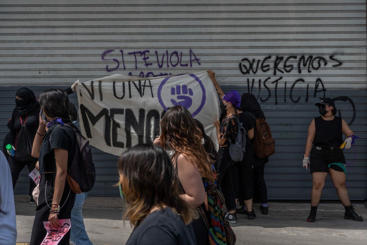 “Si fuera monumento, ¿me cuidarías?”: La iconoclasia que divide al 8M
