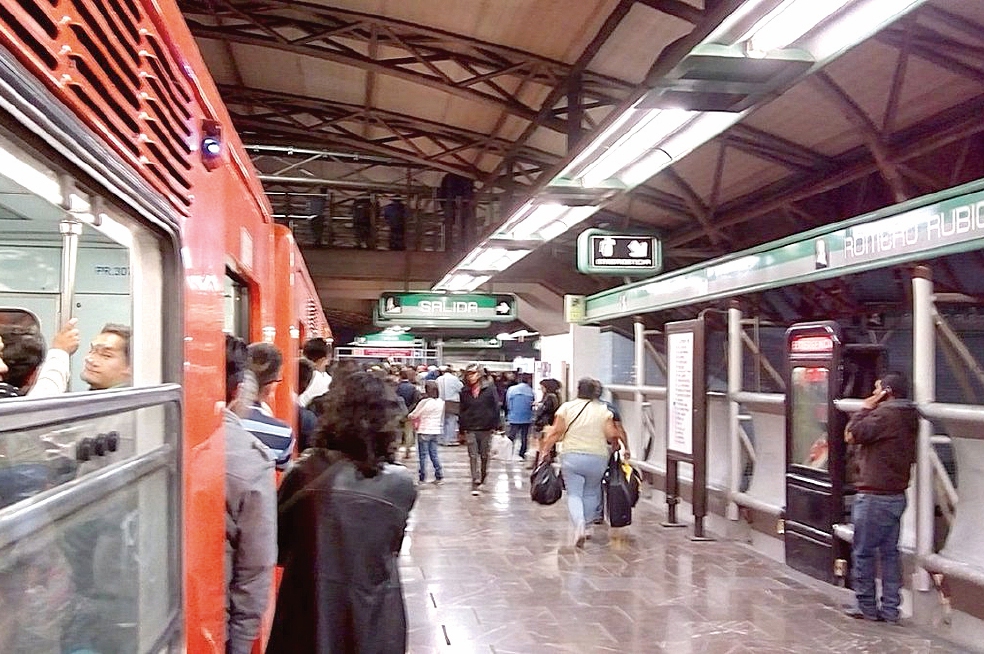 "No se obliga a pasar por detectores del Metro" | El Universal