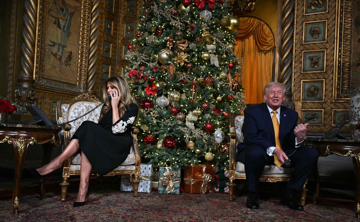 Mensaje navideño con descalificaciones: Trump desea una feliz Navidad a ...